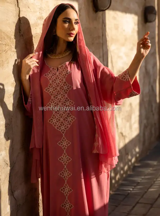 Custom Islamic Luxurious Embroidery Middle East Arab Dress