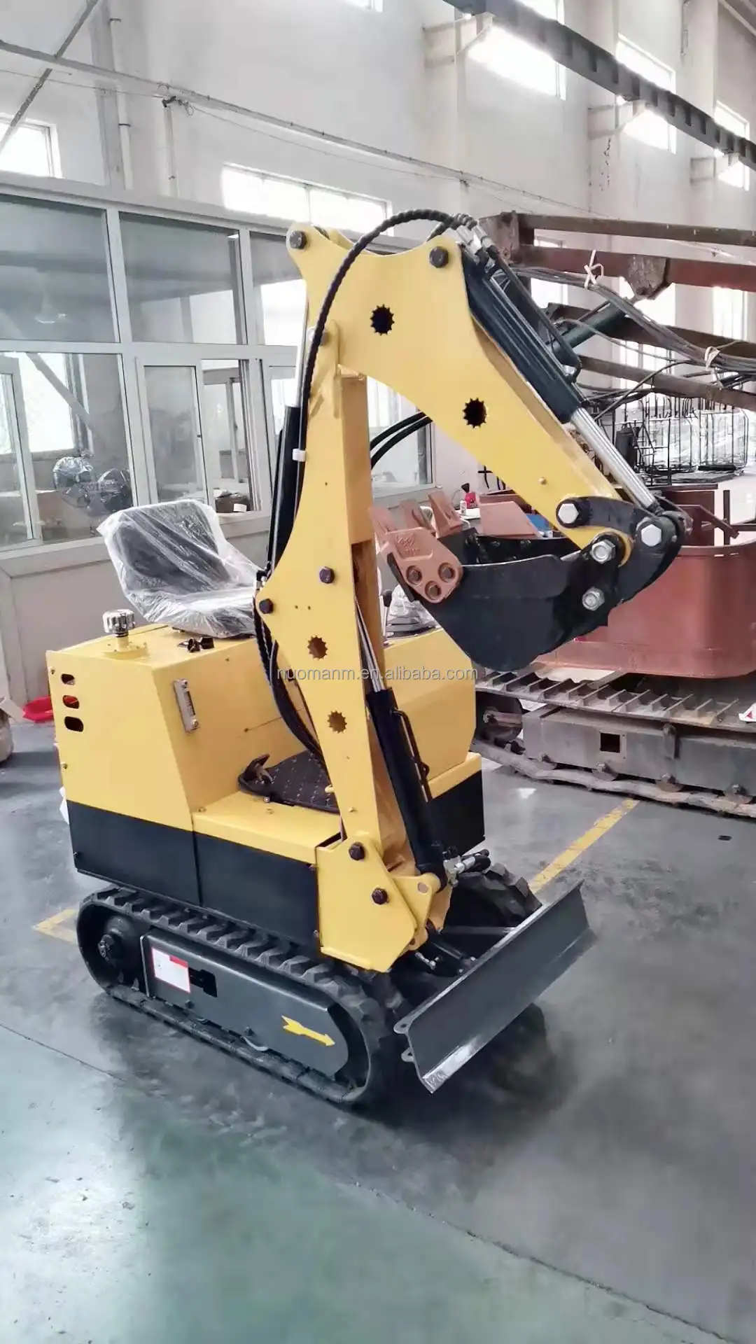 Free Shipping Electric Lithium Battery 800kg Electric Small Excavator ...