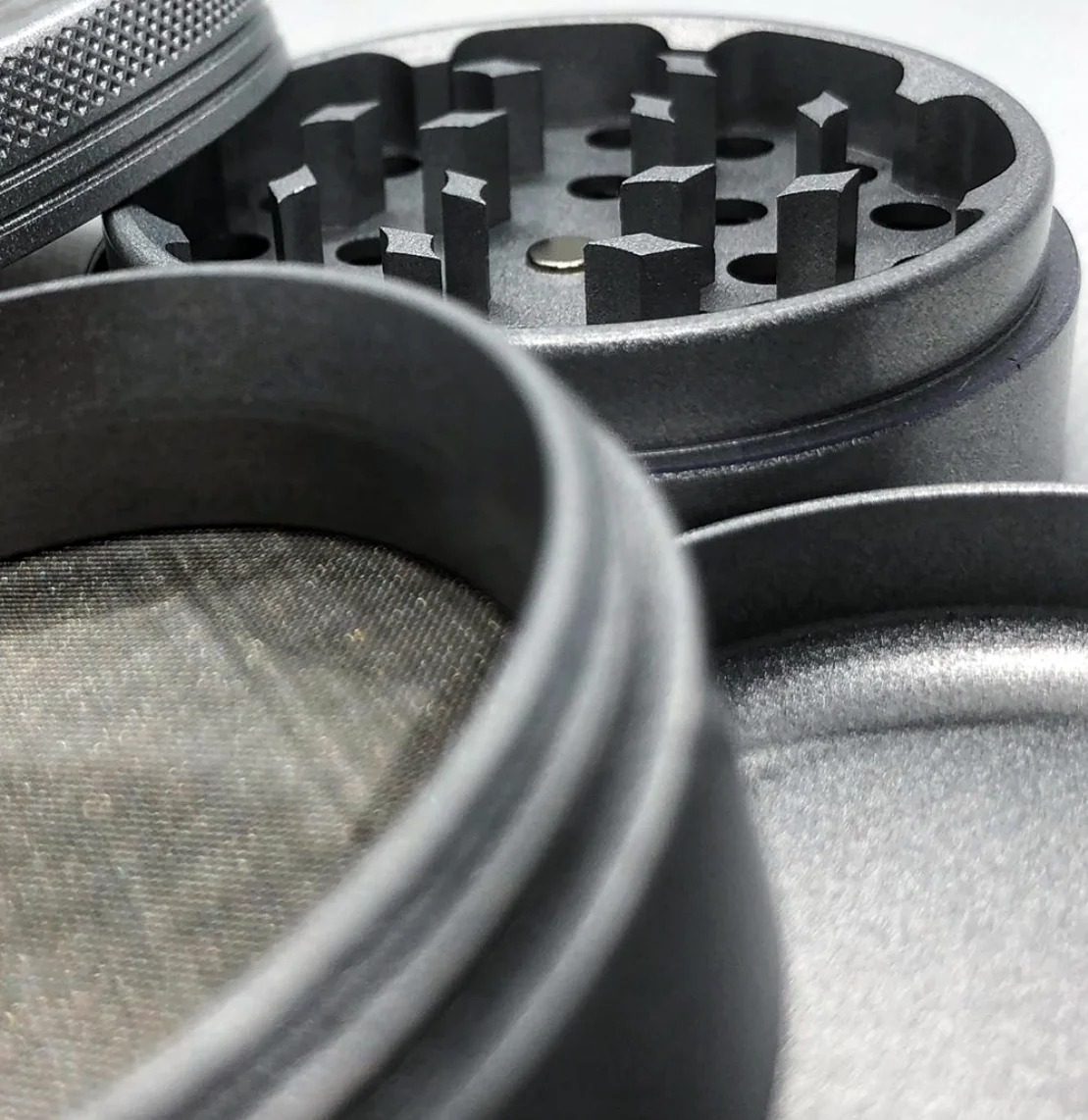 VA Custom Ceramic Herb Grinder Non Stick 63mm 4 Parts with Free Gift ...