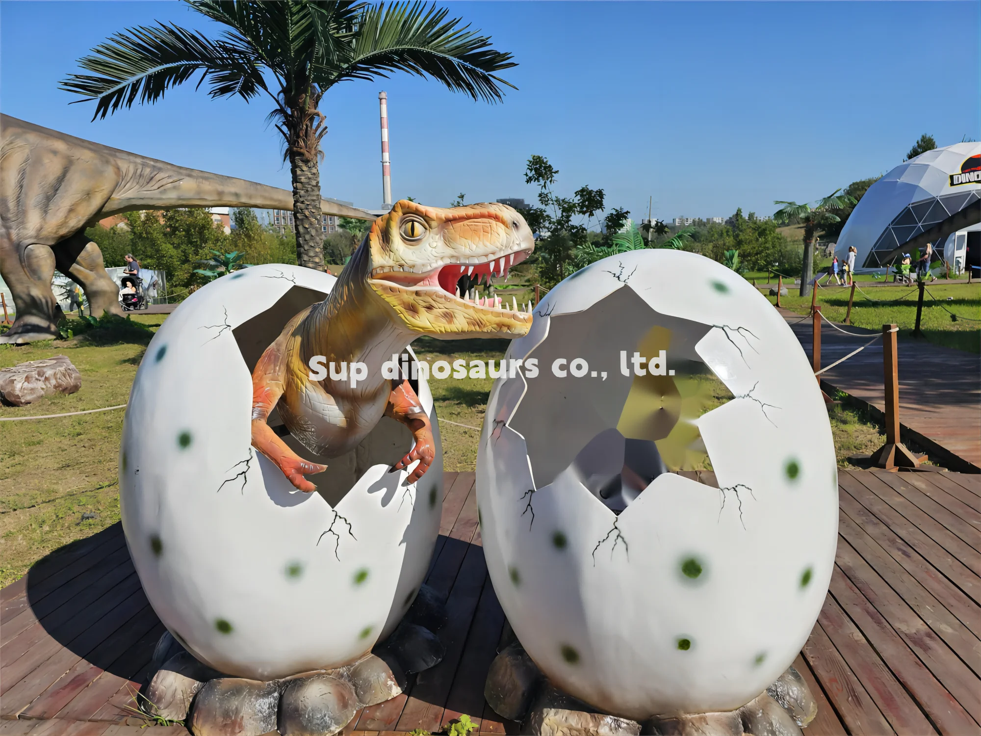 Fiberglass Dinosaur Eggs With Baby Theme Park Amusement Park Equipment ...