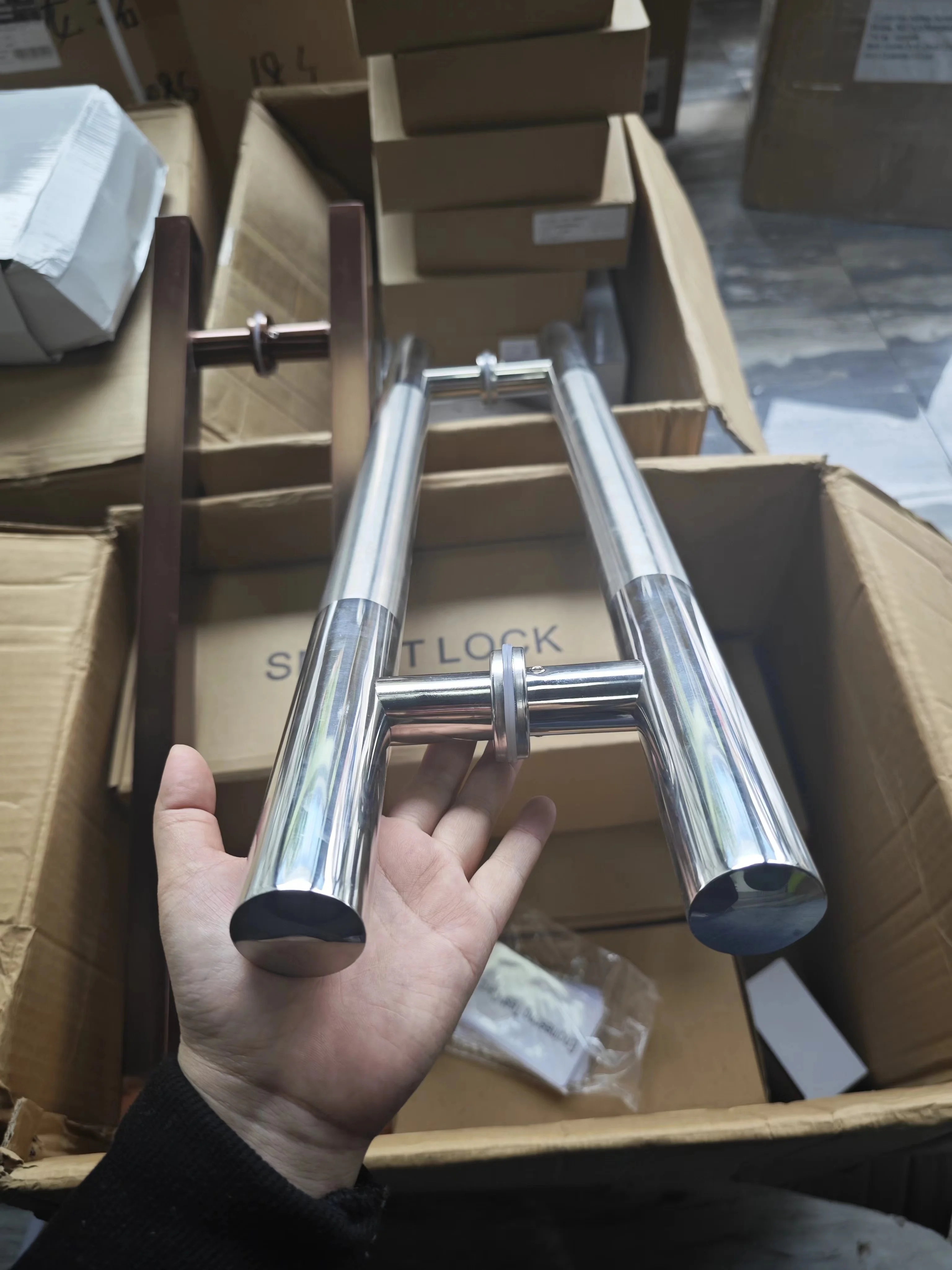 Modern Sus 304 Round Tube Custom Door Pull Handle Hotel Door Sculpture ...