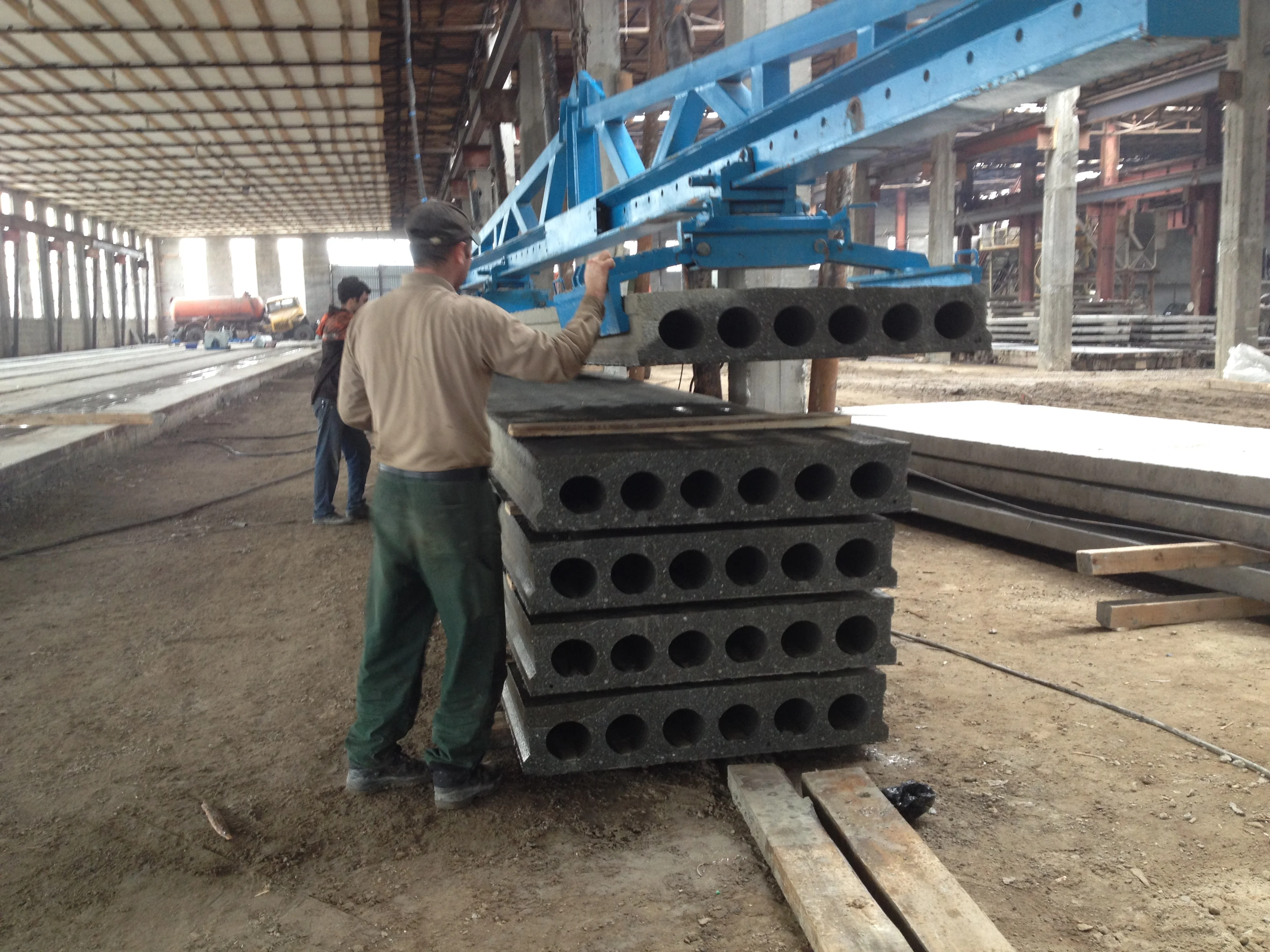 Concrete Slab Precast Wall Panel Lifting Machine - Xingyu