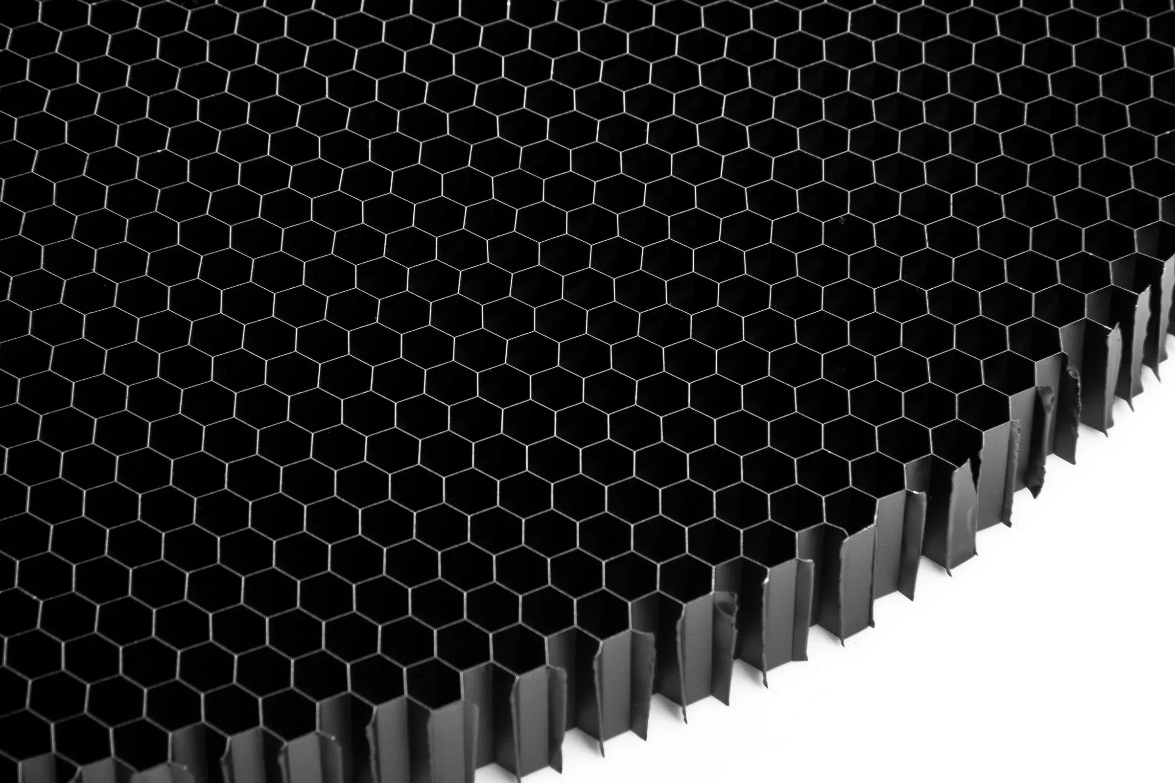 Spraying Black Aluminum Honeycomb Grid Core 1/4 Cell With Frame For ...