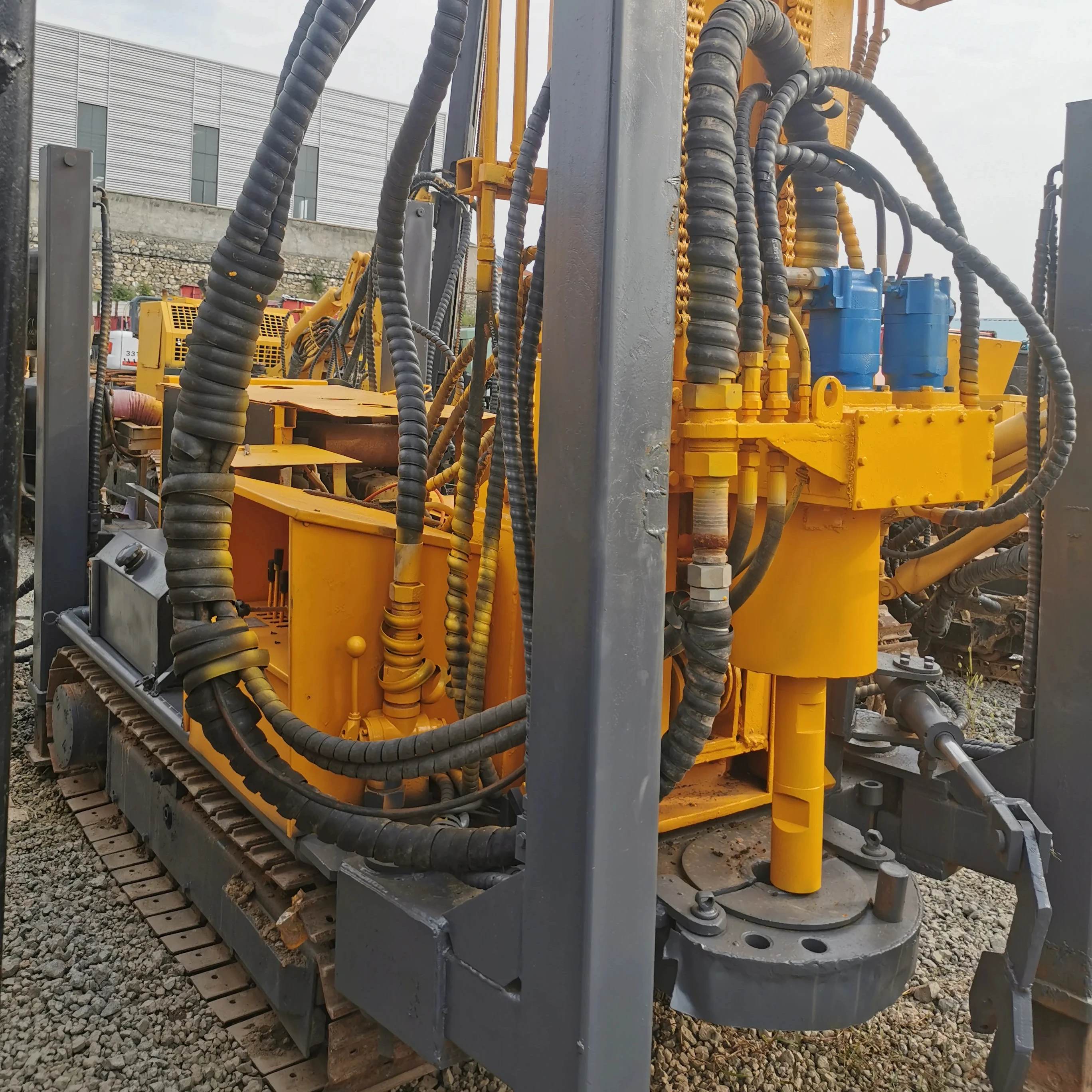 200m Second-hand Water Well Drilling Rig Used Borehole Machine Borewell ...