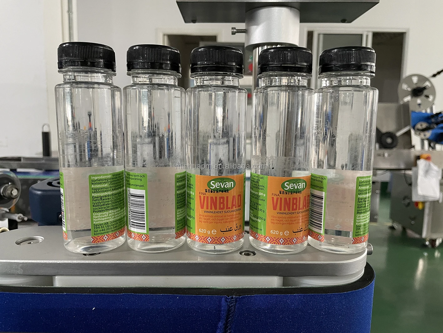 Automatic Tumbling Type Vertical Round Bottle Labeling Machine For ...