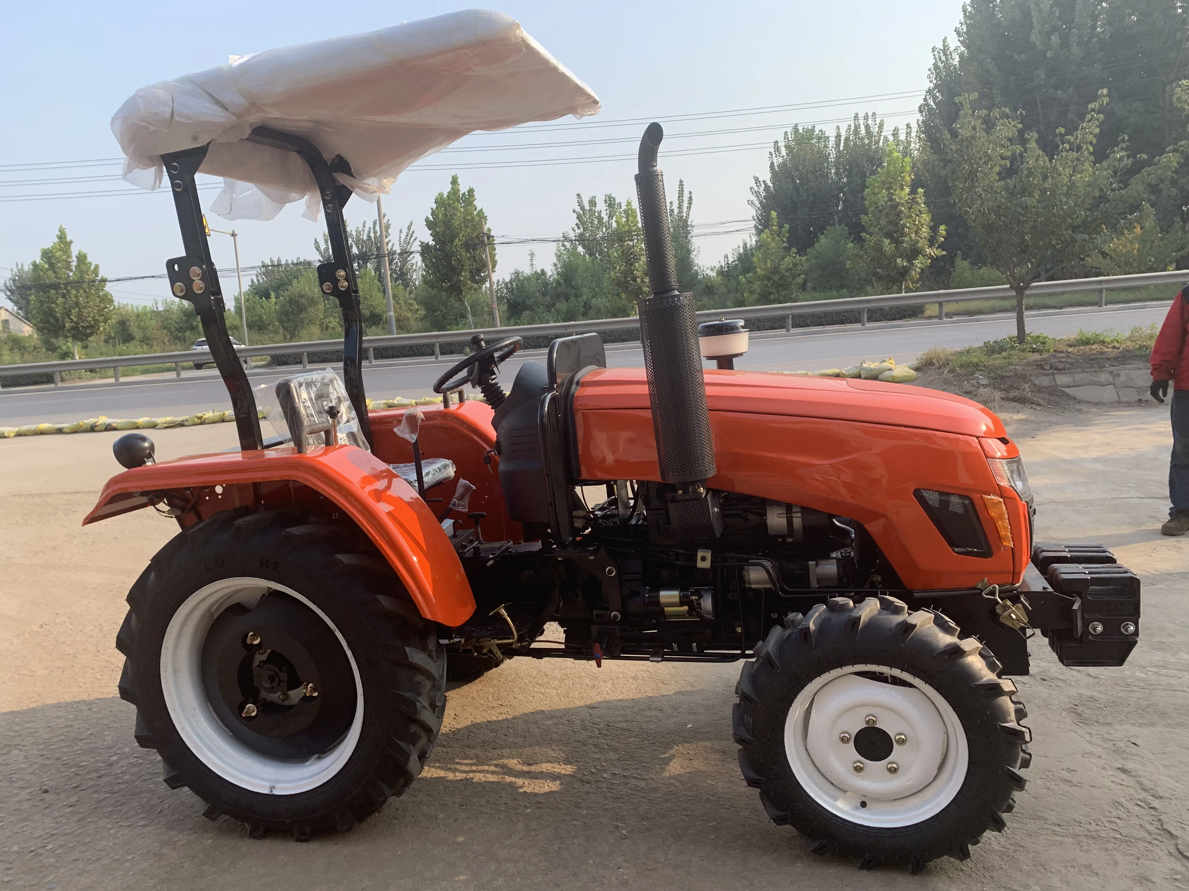 Cheap Stock Belt Drive Tractor 22HP - Effective Farming