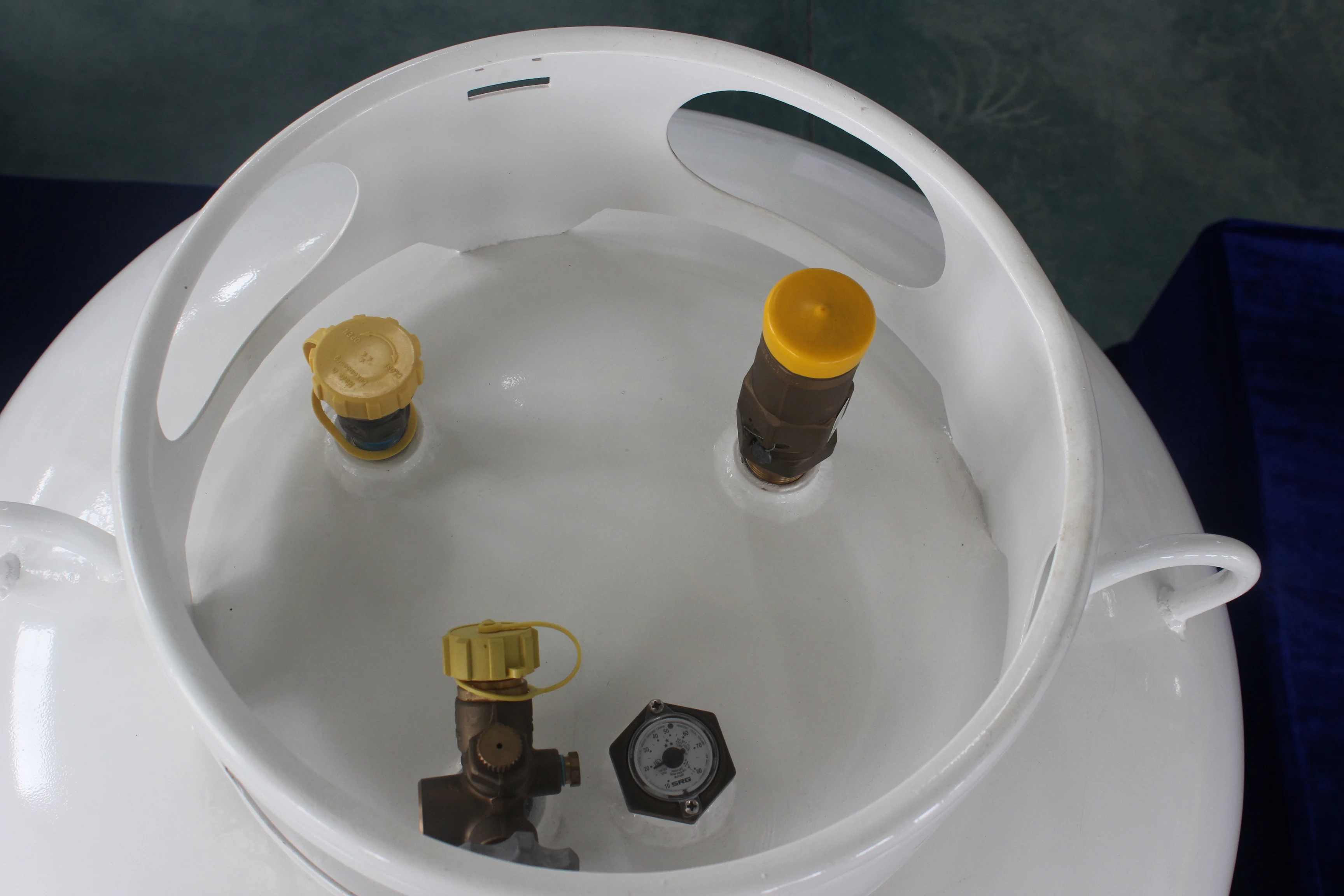 ASME 120gallon Vertical LPG Tank - Easy to Operate