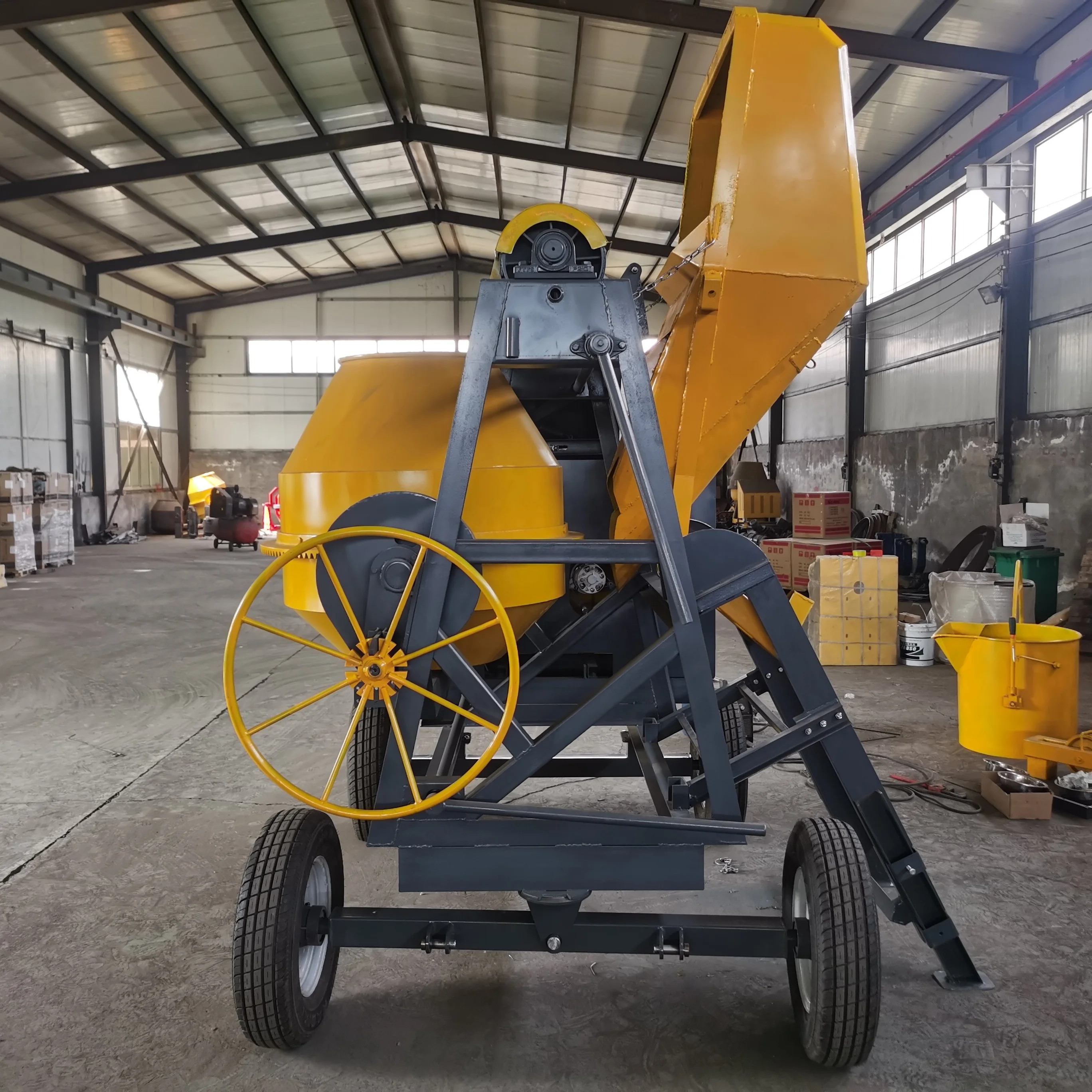 High Efficiency 500L Concrete Mixer with Manual Water Supply