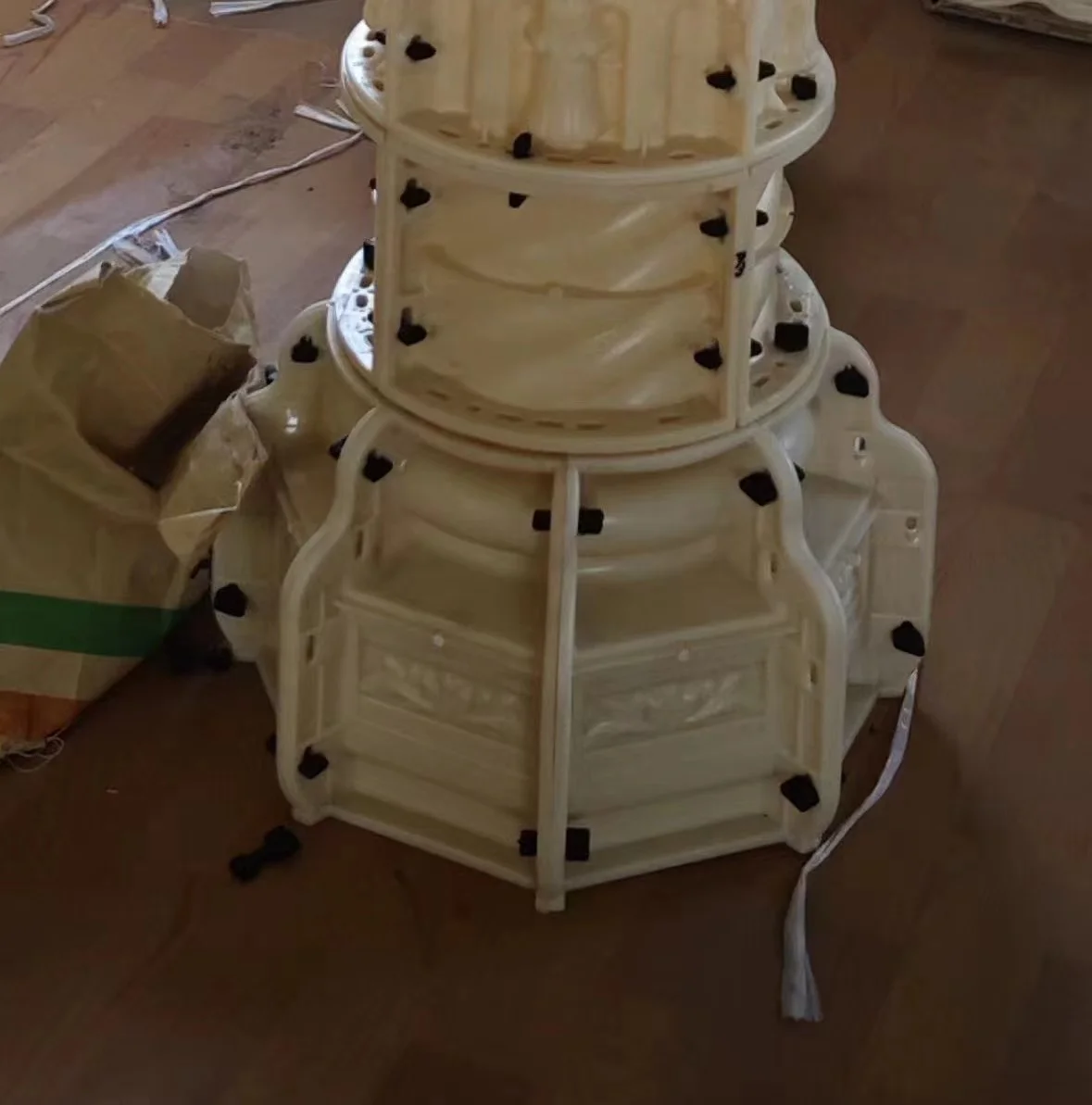Elegant ABS Plastic Spiral Line Decorated Roman Pillar Mold Building ...