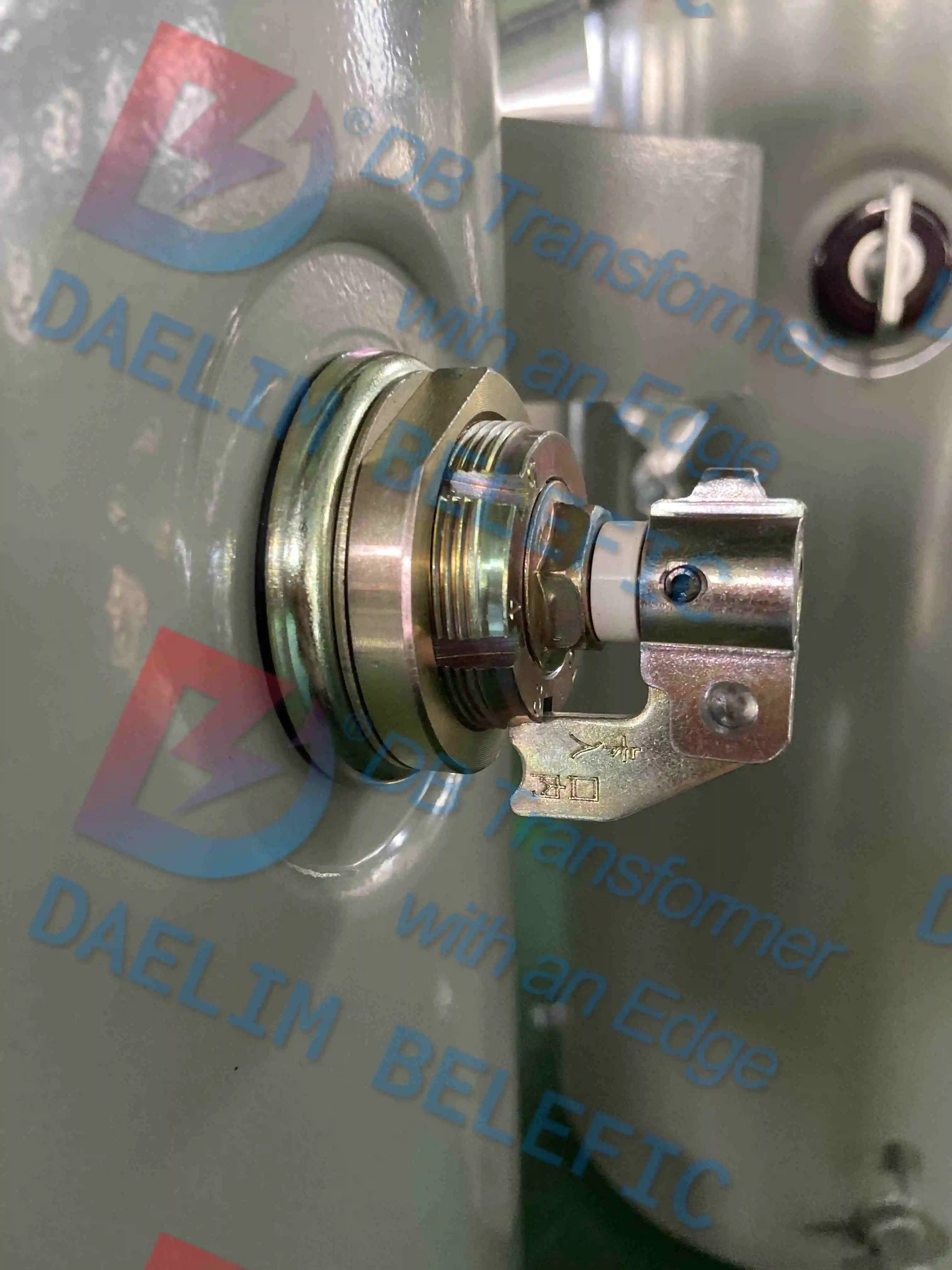 Pole Mounted Single Phase 10kva 15kva 12.4kv 13.2kv High Voltage ...