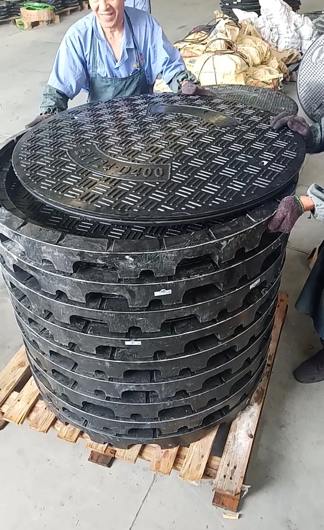 Greentech Co 900mm Manhole Hatch Covers D400 Smc Heavy Duty Black ...