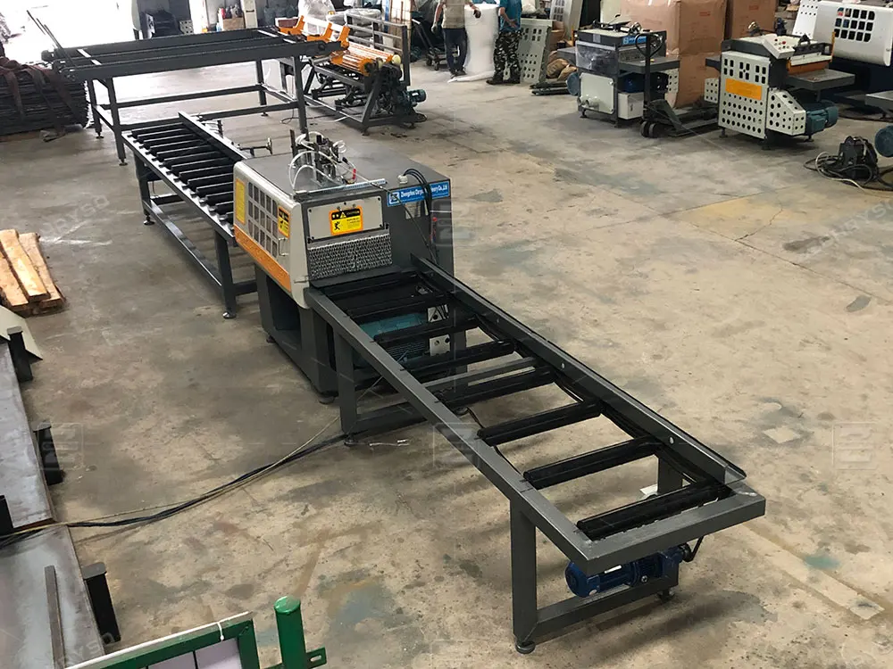 Automatic Timber Edger Saw - Efficient Wood Cutting