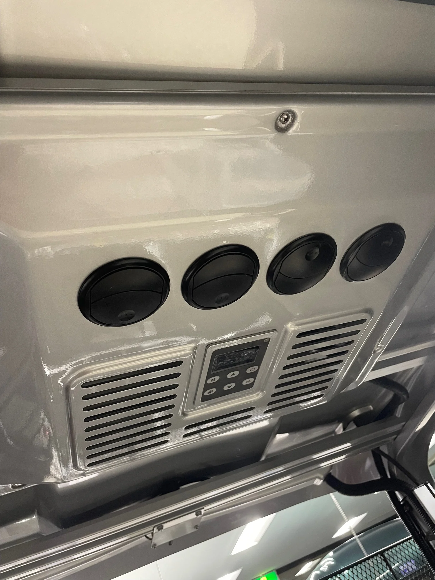DC Powered 12V air Conditioner Rooftop AC for Golf Car Van air ...