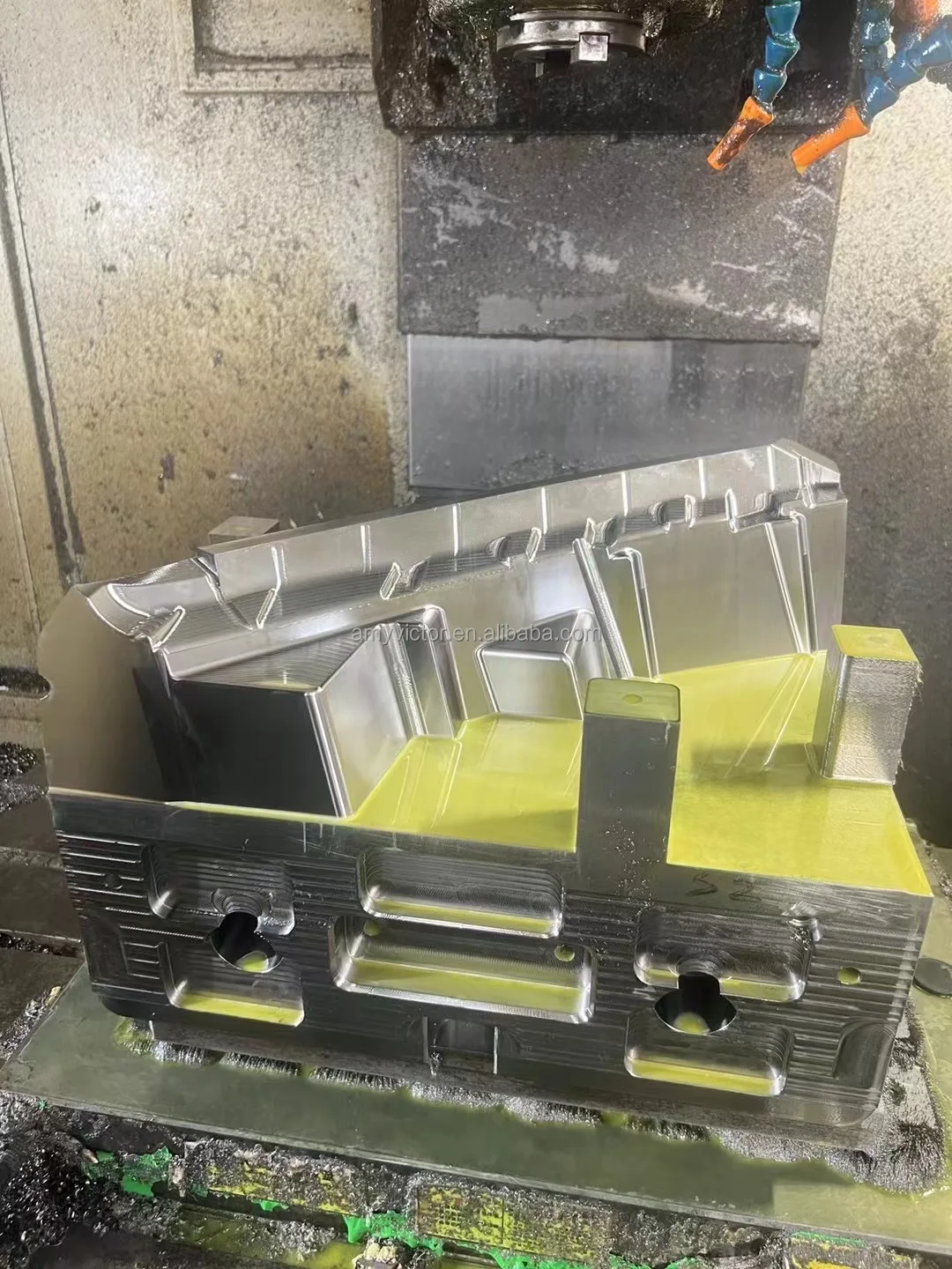 Injection Plastic Moulds For Insert Injection Molding Insert Brass Nut ...