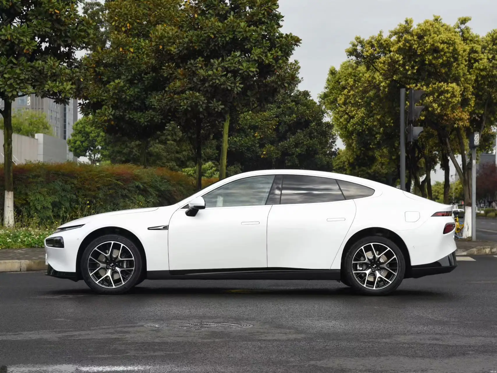 2023 Chinese Hot Selling Auto Xiaopeng P7 586e In Stock Electric Car Cheap Electric Vehicle High ...