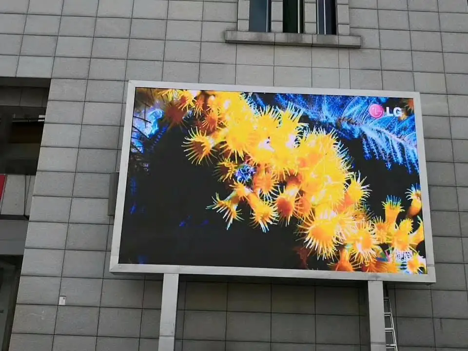 High Brightness 32x32 Pixels P5 SMD 2727 Outdoor LED Display Screen ...