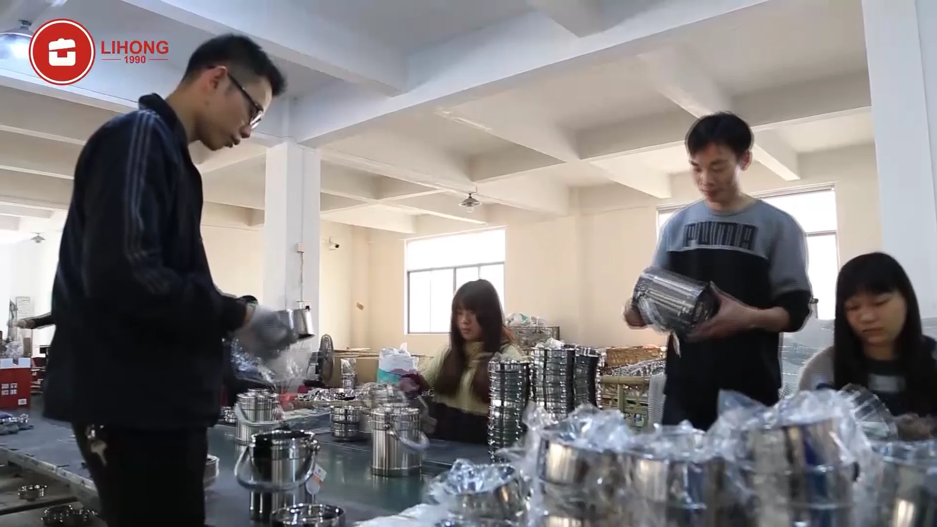 Wholesale Stainless Steel Serving Food Trays With Four Legs / Buffet ...