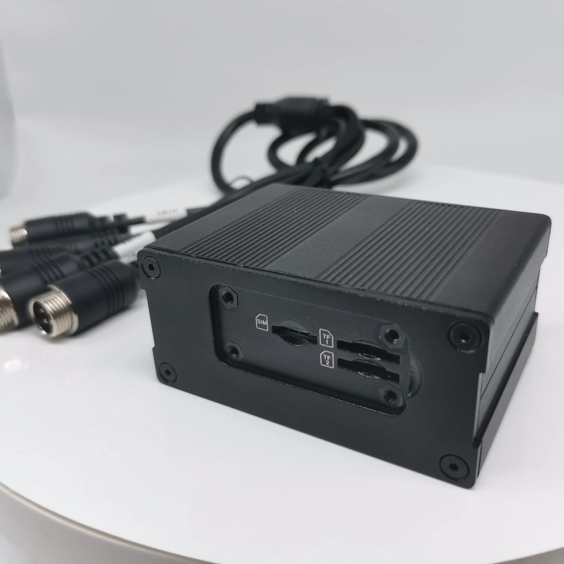 Qoho Smallest Mini Dvr 4-ch Dual Micro-sd Card Waterproof Mdvr For ...