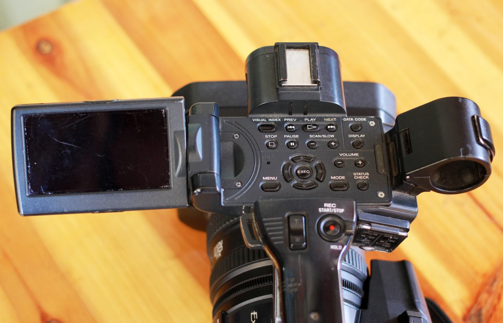 2nd Hand Sonys HDR-AX2000E Camcorder - 20x Optical Zoom