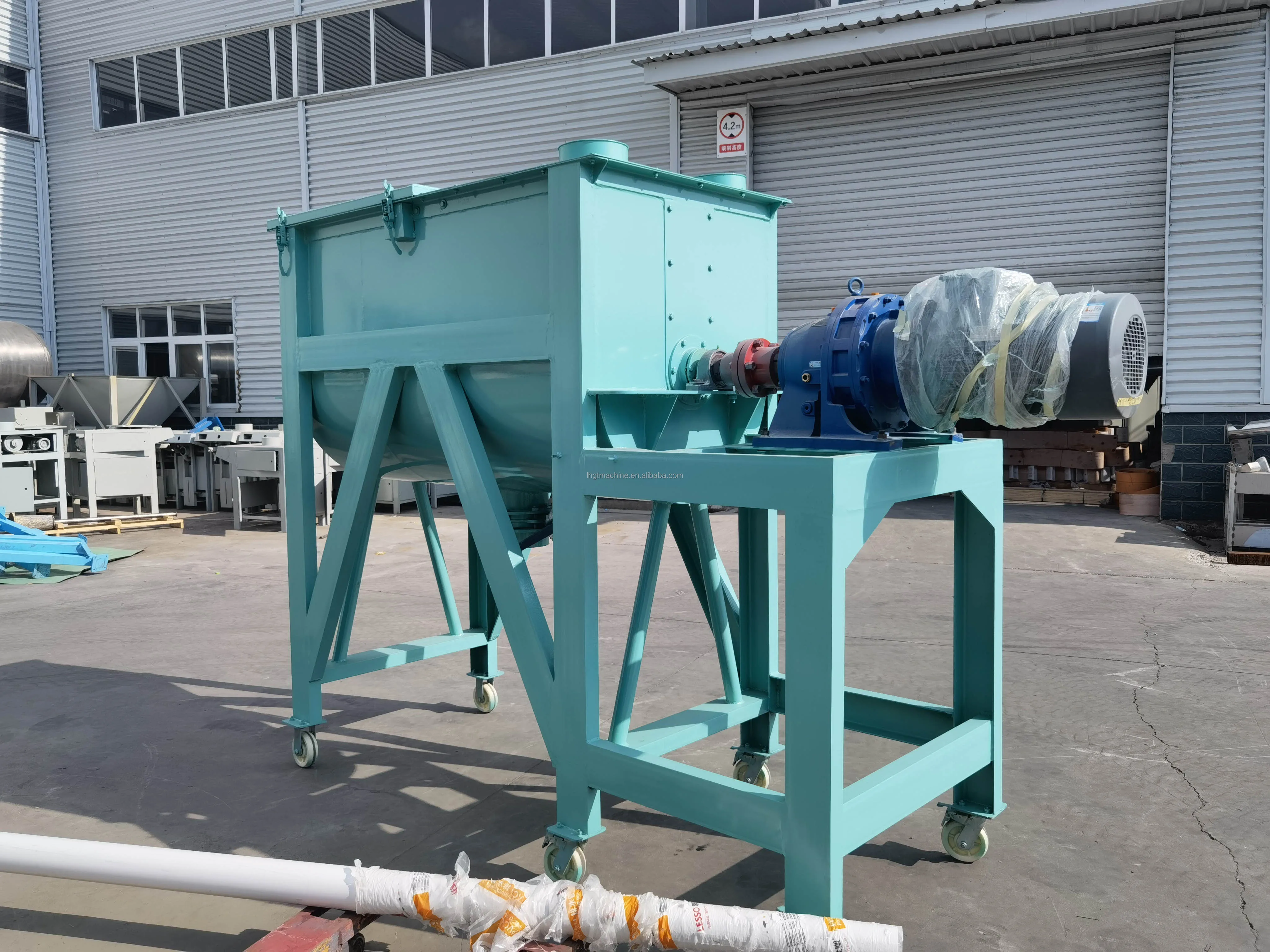 1 Ton Industrial Mixer - Efficient Powder Blender