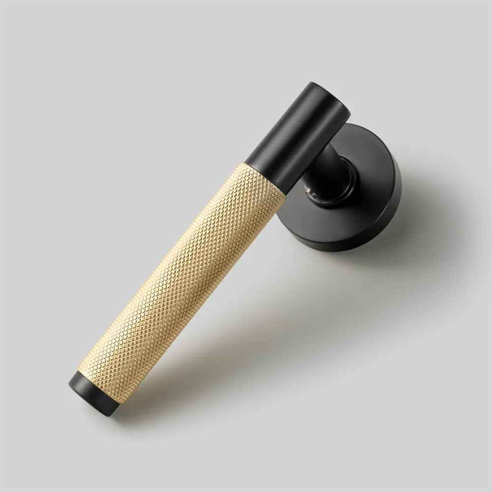TIDO TEXTURE SERIES KNURLED BLACK / GOLD SATIN FINISH LEVER DOOR HANDLE ...