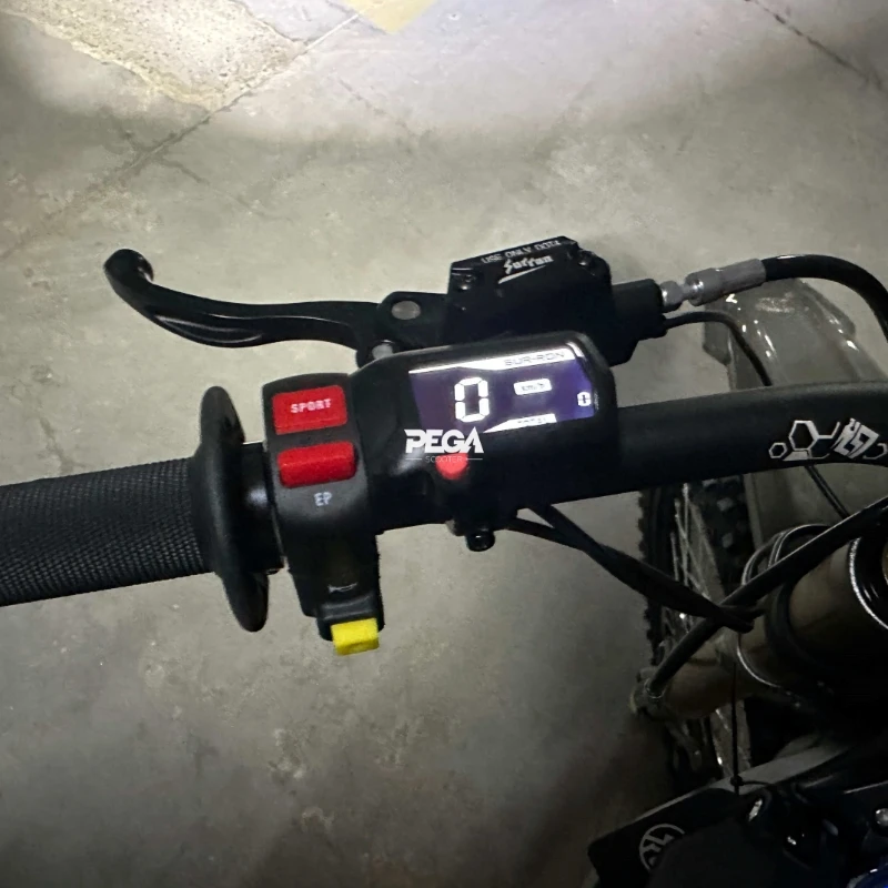 Surround Light Bee X 60v 8000w Electric Dirt Bike - 46.6 Miles Range