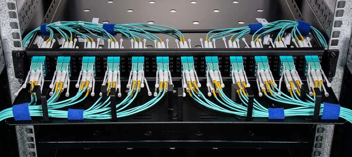 1U 19'' Fiber Adapter Patch Panel - 24 Port MPO MTP OS2 OM3 OM4
