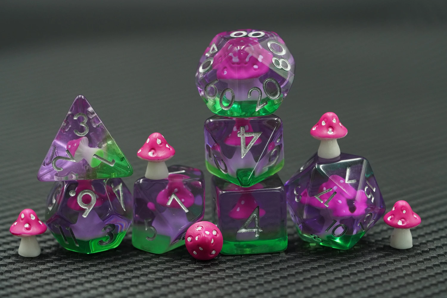 Yushun Novelty Pink Resin Polyhedral Dnd Game Dice Set 16Mm Mushroom ...