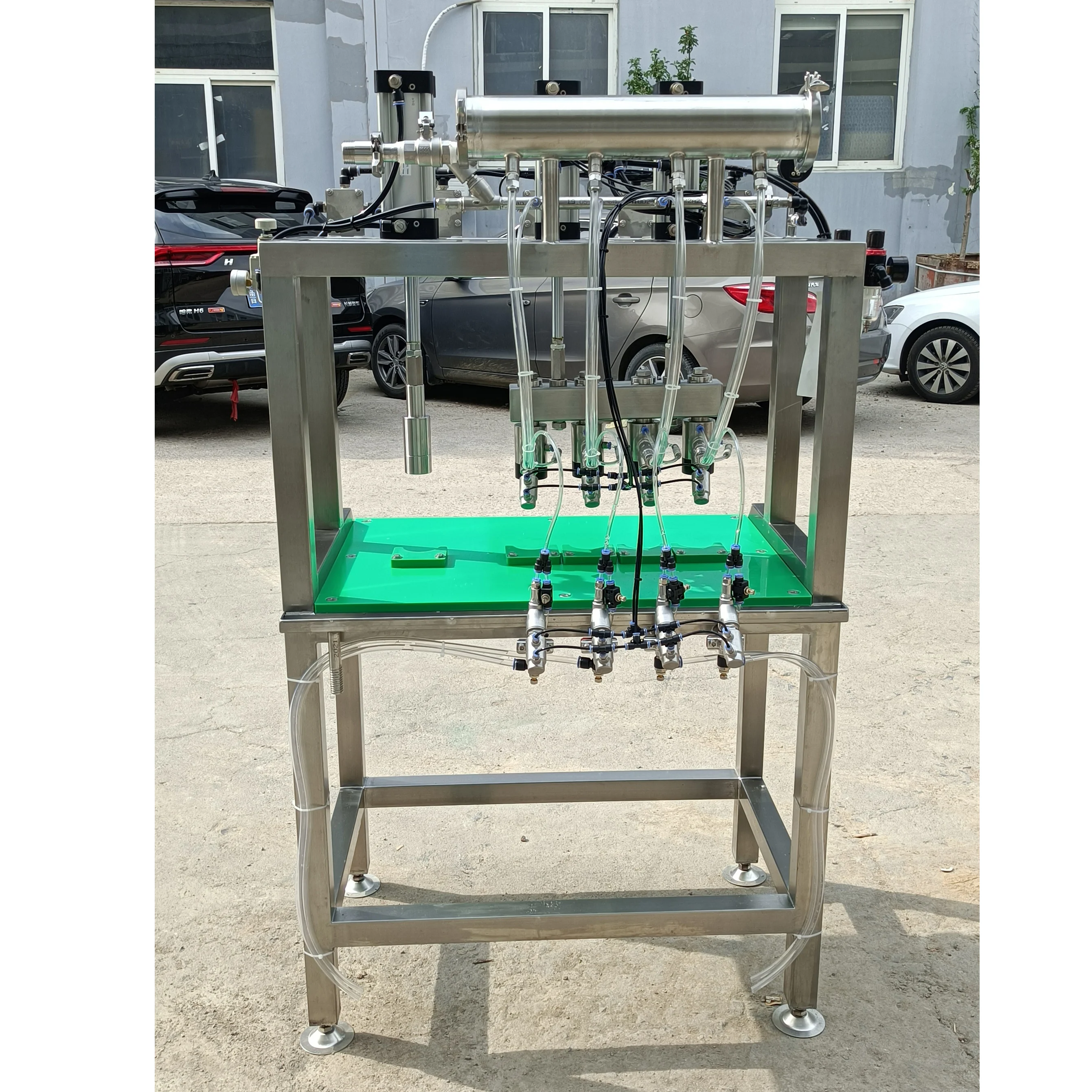Manual 4 Filling Heads And 1 Capping Head Beer Bottle Filling And ...