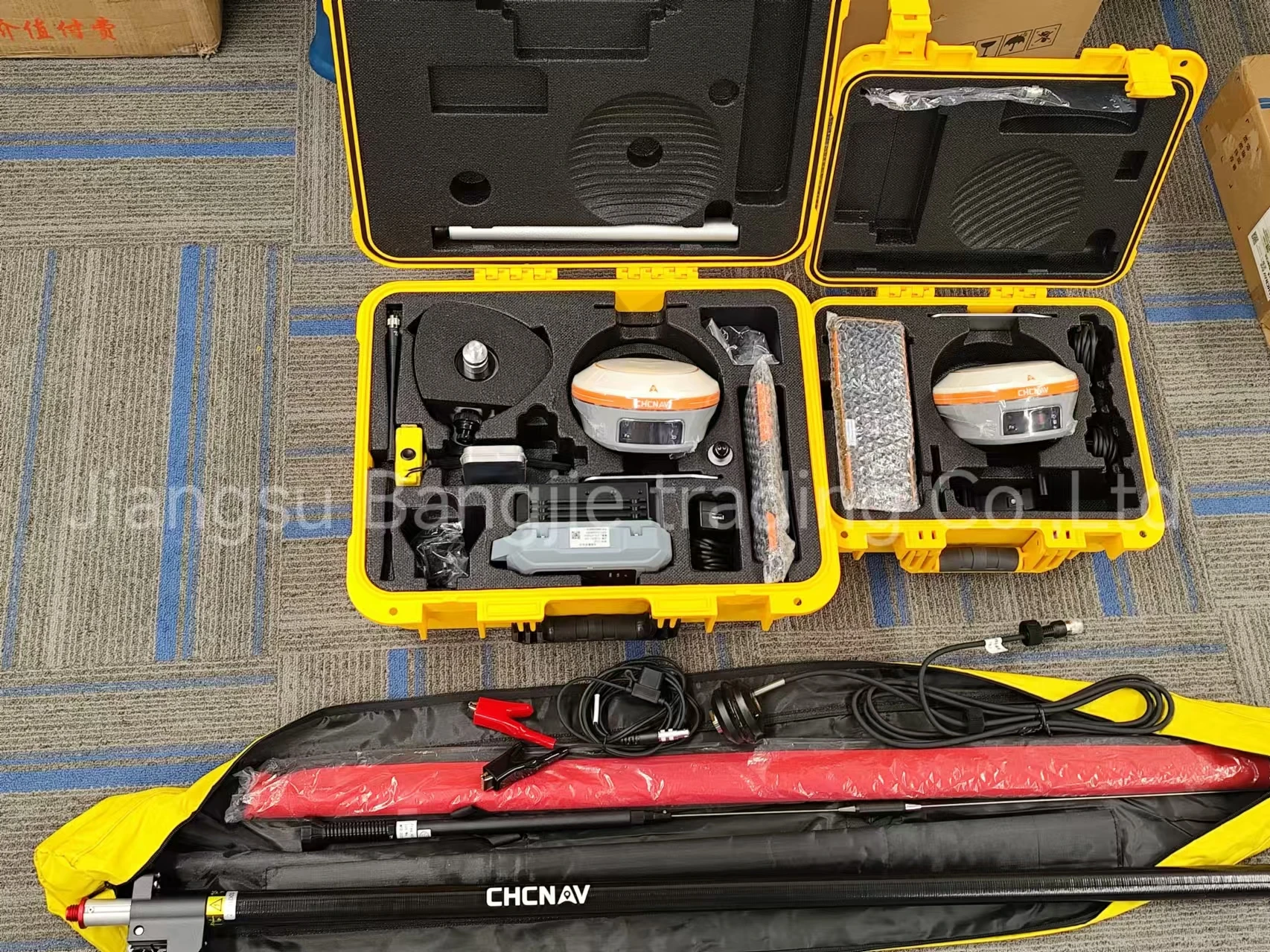 CHCNAV I93 RTK - Precision Survey Instrument with 1408 Channels