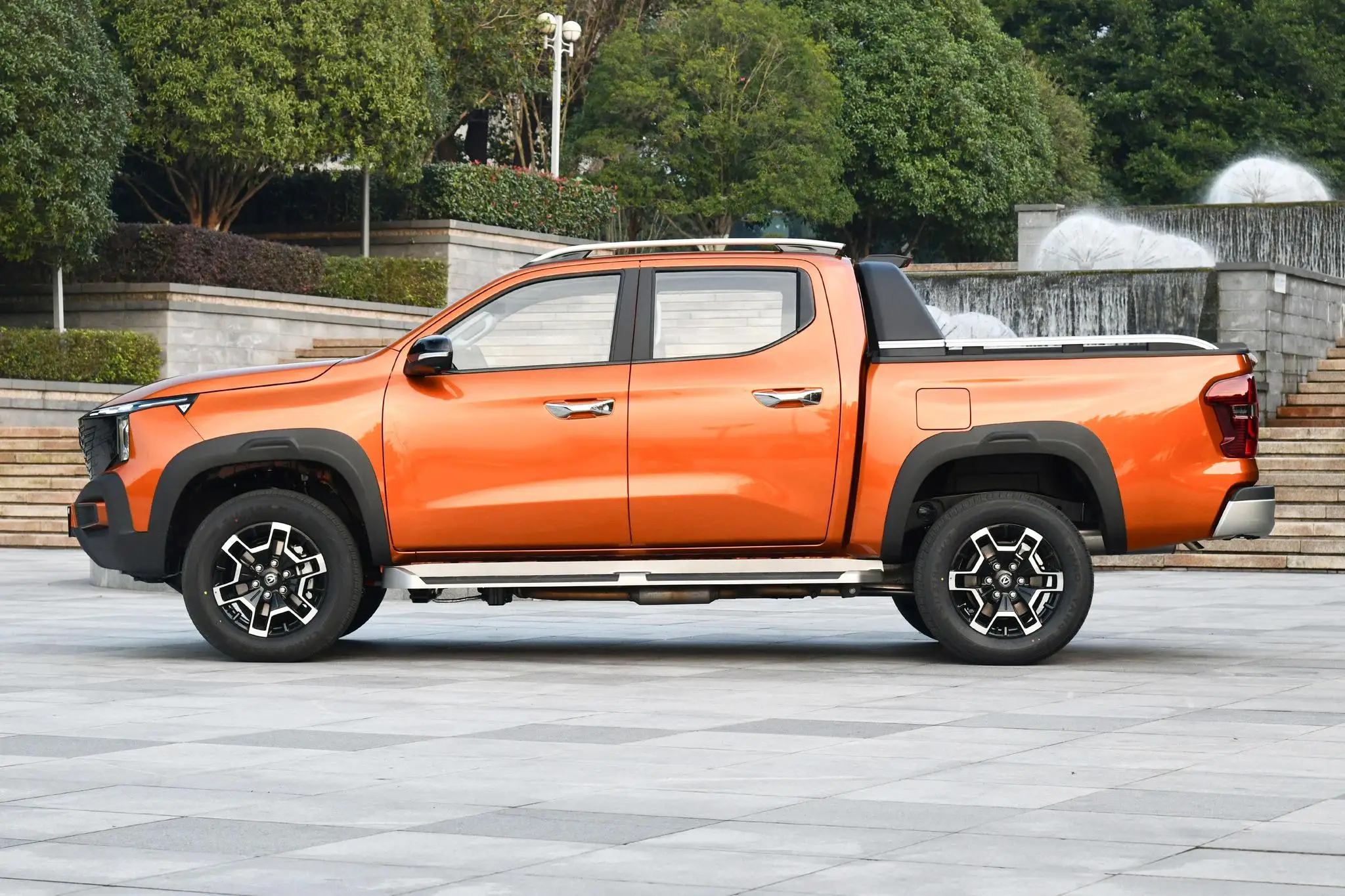 Changan Hunter 2024 Pickup Truck - Dual Motor 4WD Hybrid