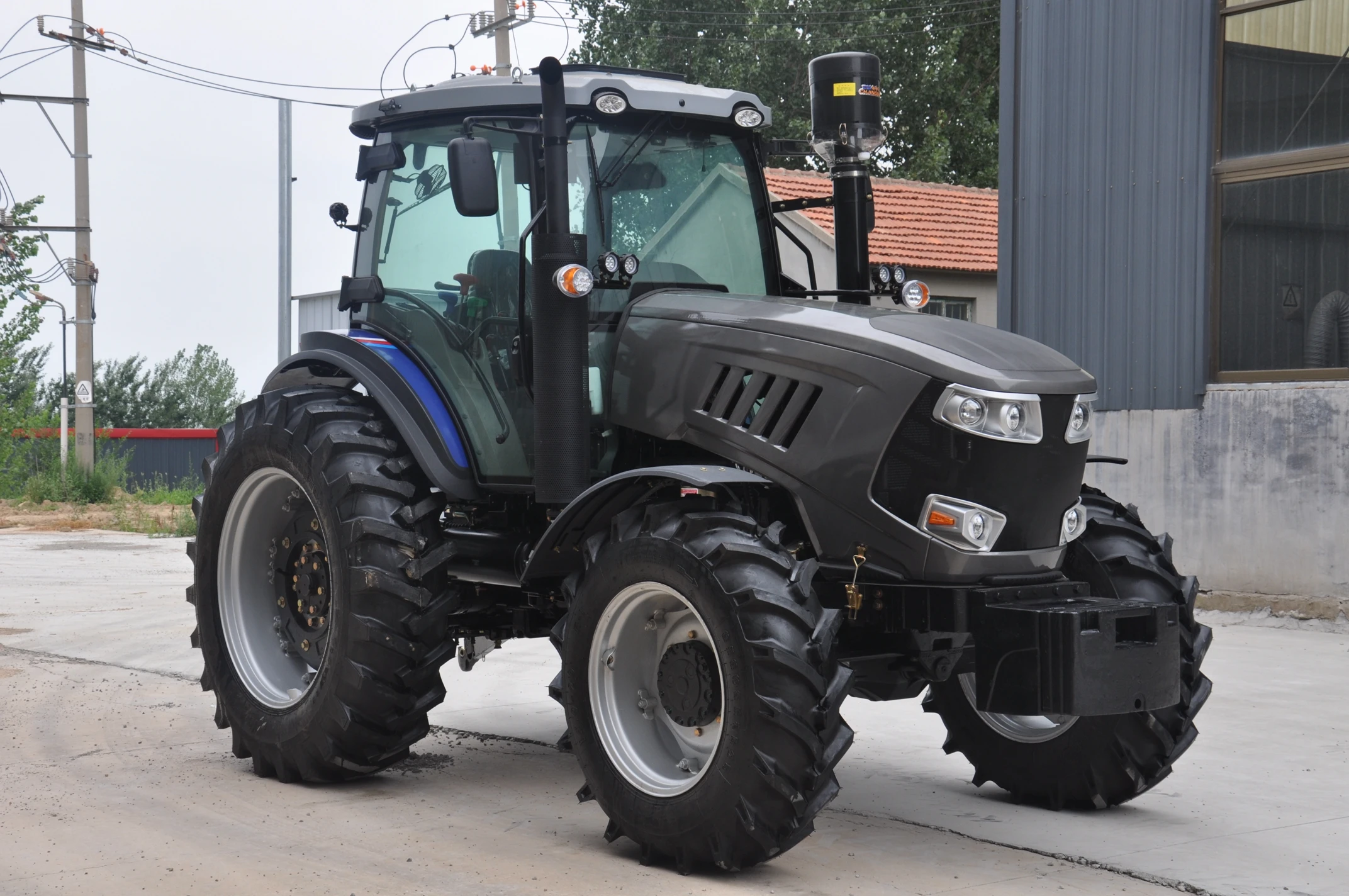 130HP Agricultural 4WD Tracor with Cab| Alibaba.com