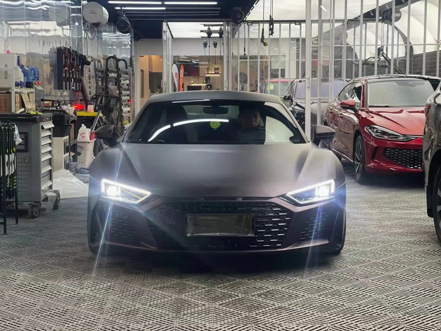 Audi R8 Body Kit - Upgrade to 2022 Style Bumpers & Carbon Fiber