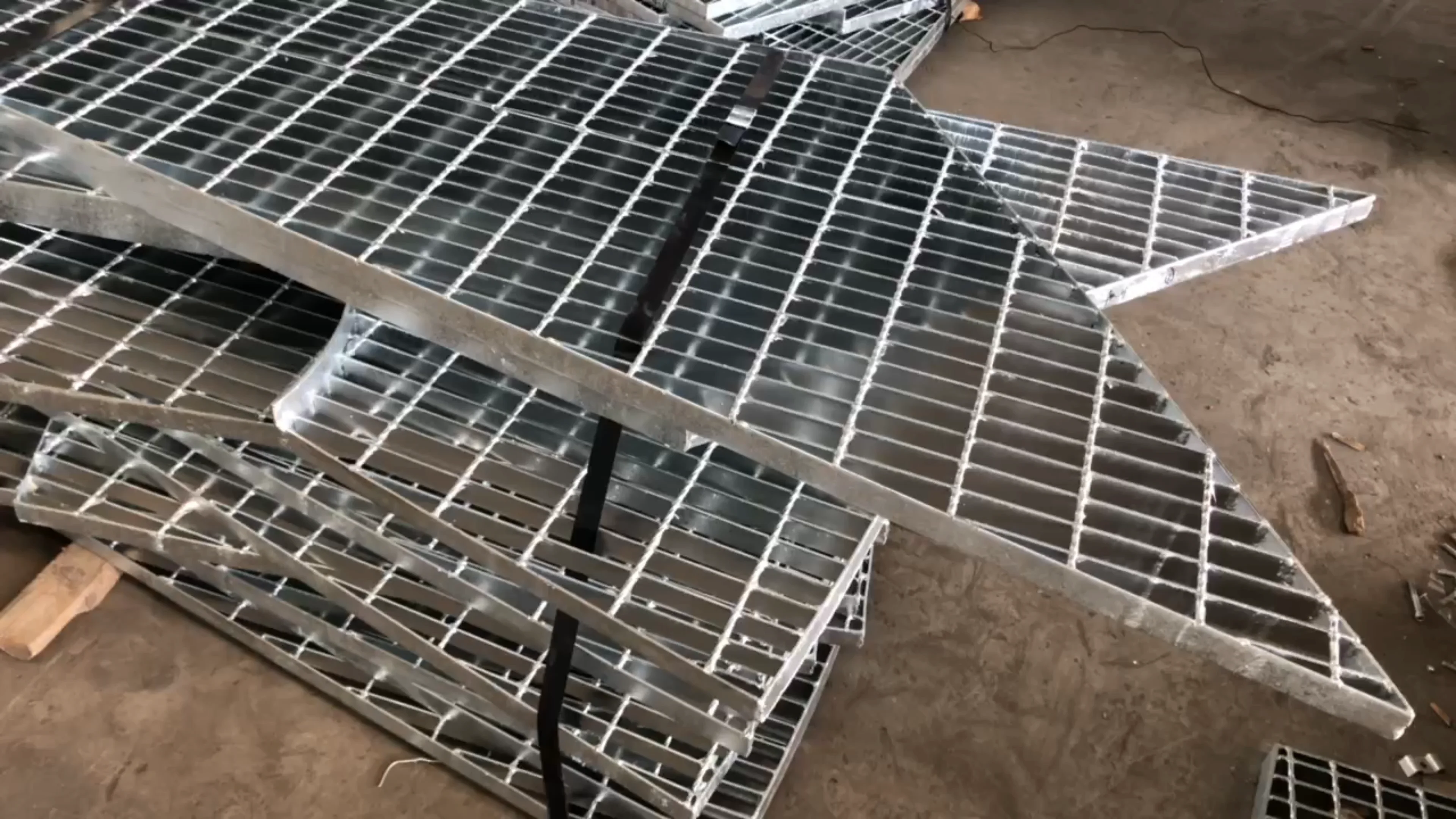 Construction Steel Floor Bar Grating Galvanized Steel Grating Suppliers ...