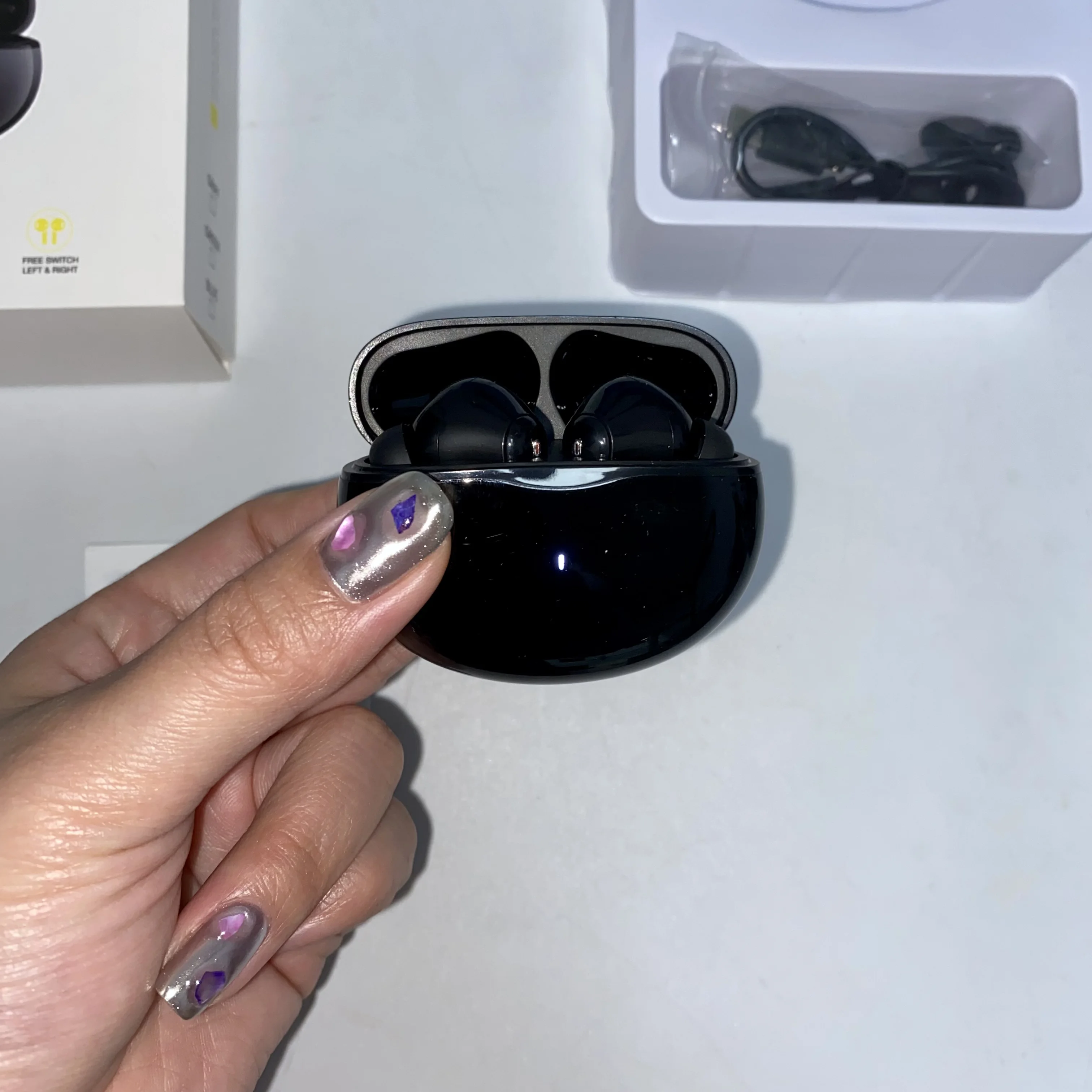 Mini Portable Fashionable True Wireless Anc Earbuds Active Noise ...