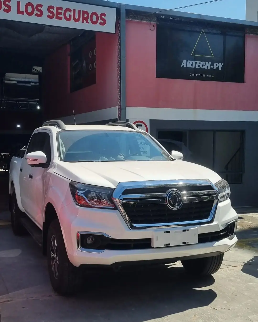 Nissan Diesel Powered Engine Zf Second Generation Transmission High ...