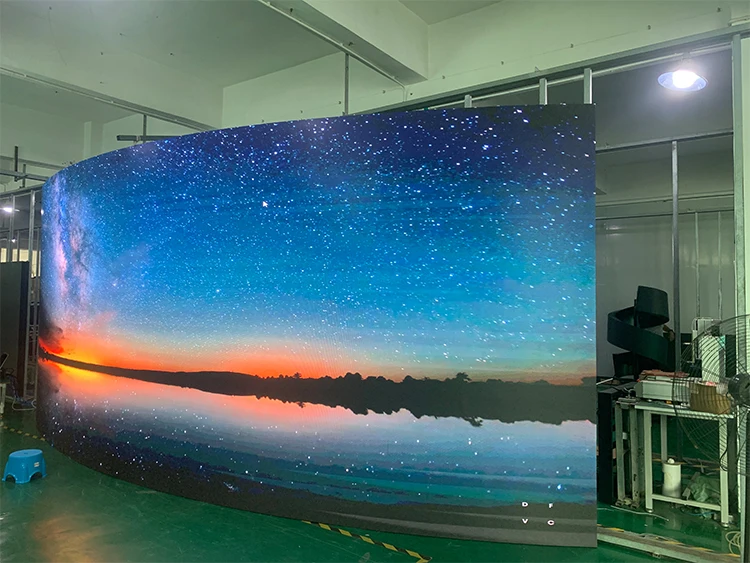 Outdoor Flexible LED Screen - 4K Rental Video Wall P2.5