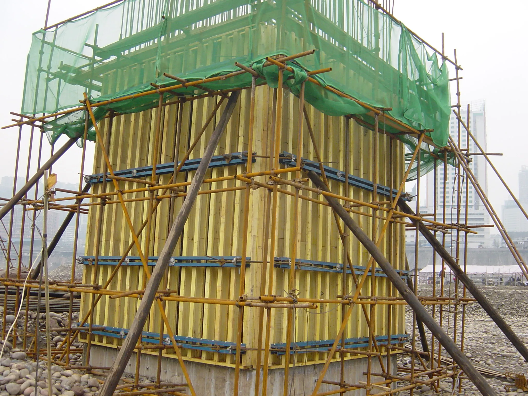 Solid And Durable Formwork System Adjustable Square Shape Peri Concrete ...