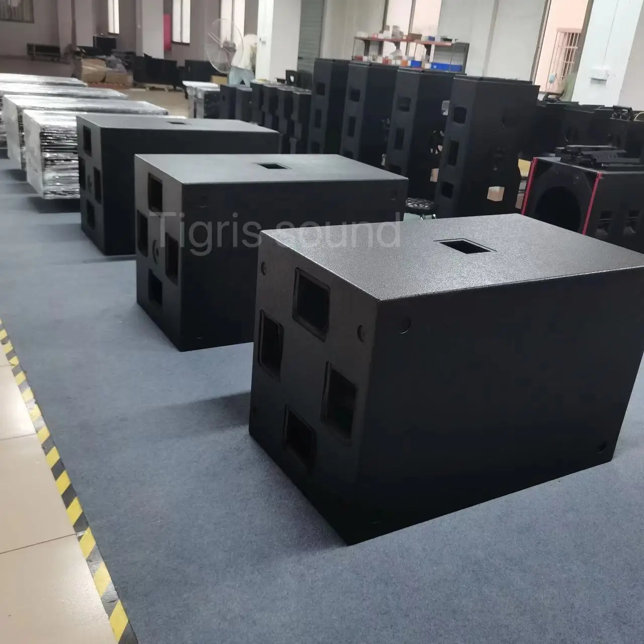 RCF 9006-as Dual 18 Inch Active Subwoofer - Powerful Audio