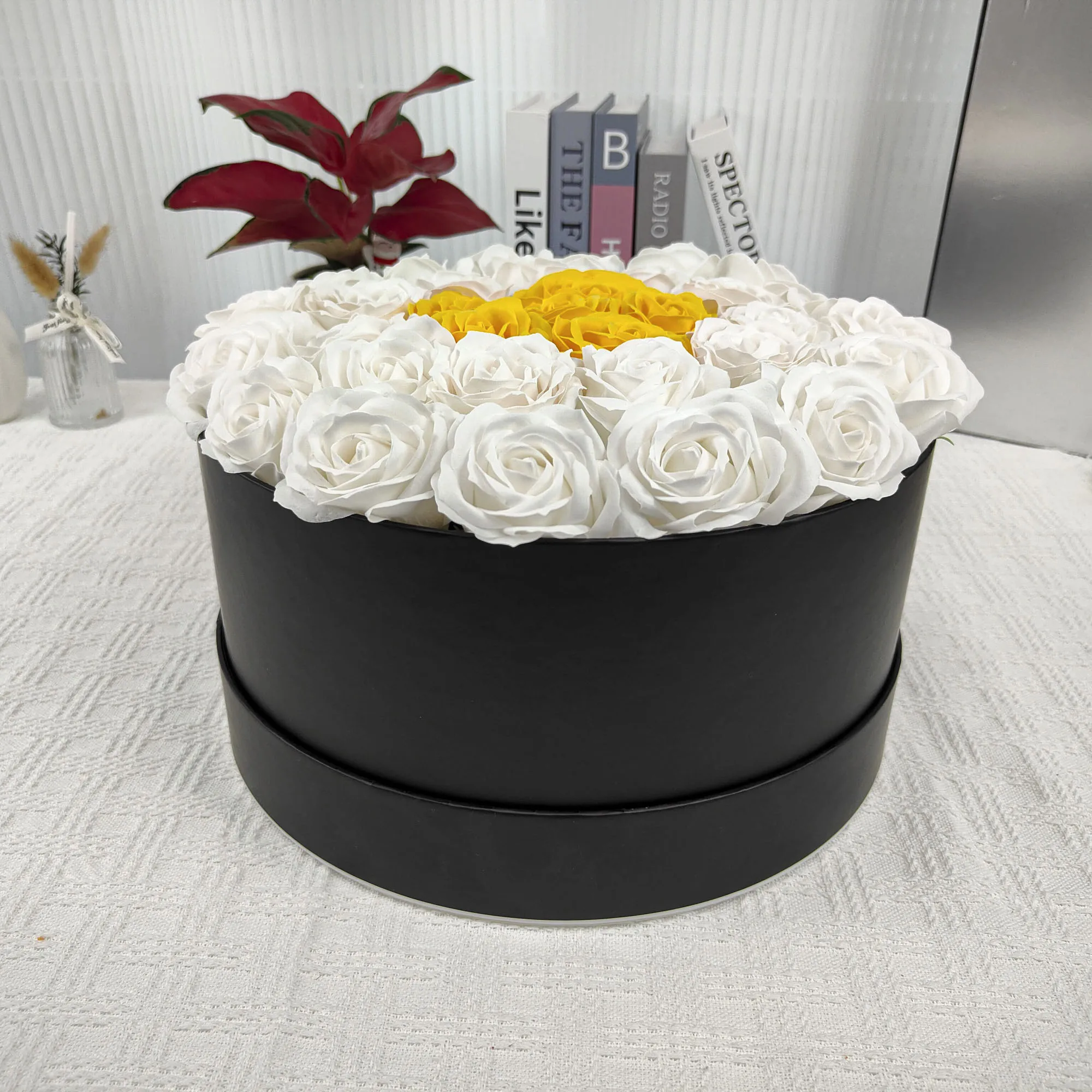 Wholesale Short Hat Box Round Paper Box For Flowers Arrangement Candles ...