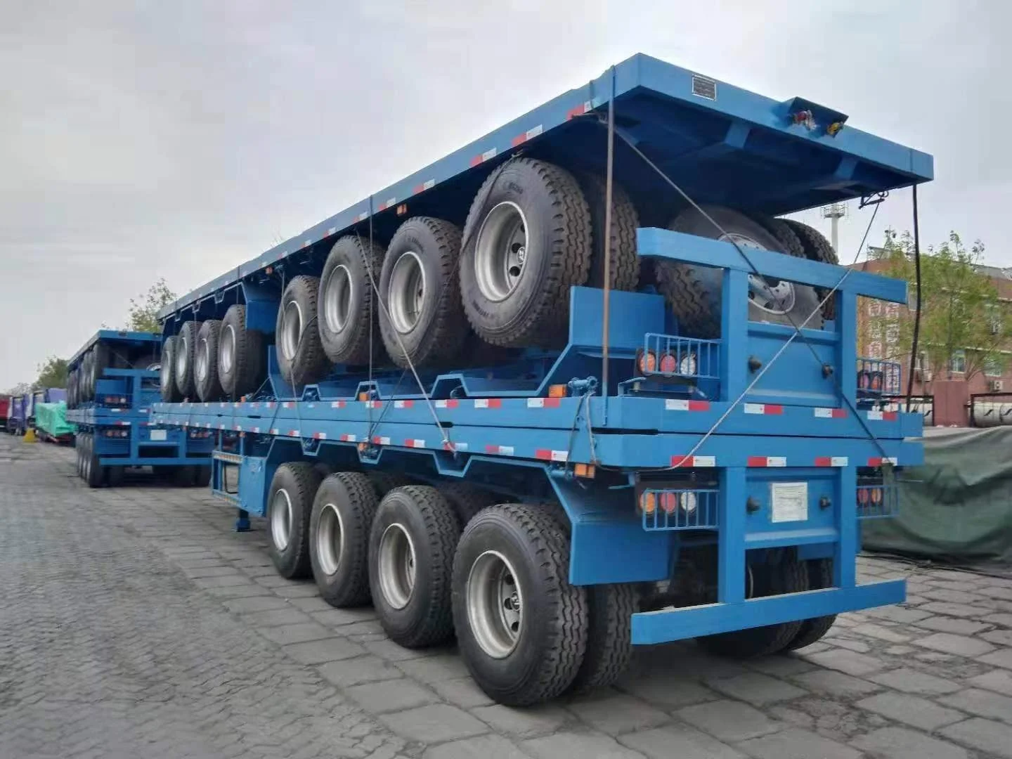 40 Feet Container Transport Flat Bed Truck Semi Trailer 3 Axle Flatbed ...