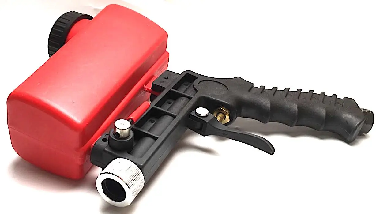 TY93020 Pneumatic Sandblaster - Efficient Rust Removal