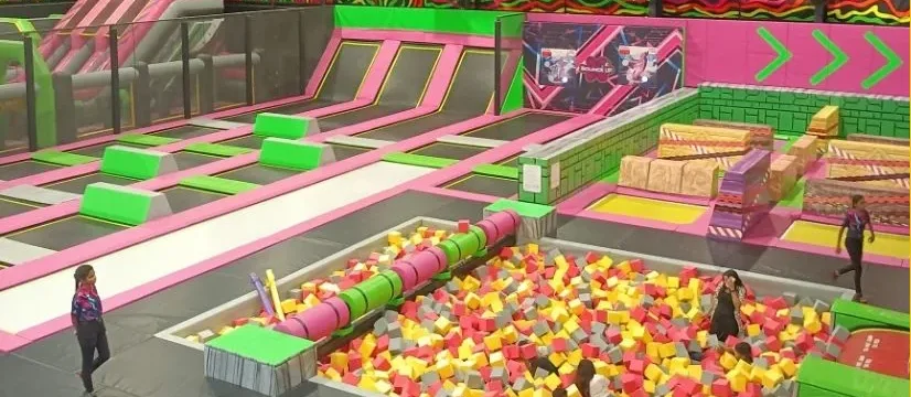 Large Trampoline Park Parkour Bungee Jumping Indoor Trampoline Park ...