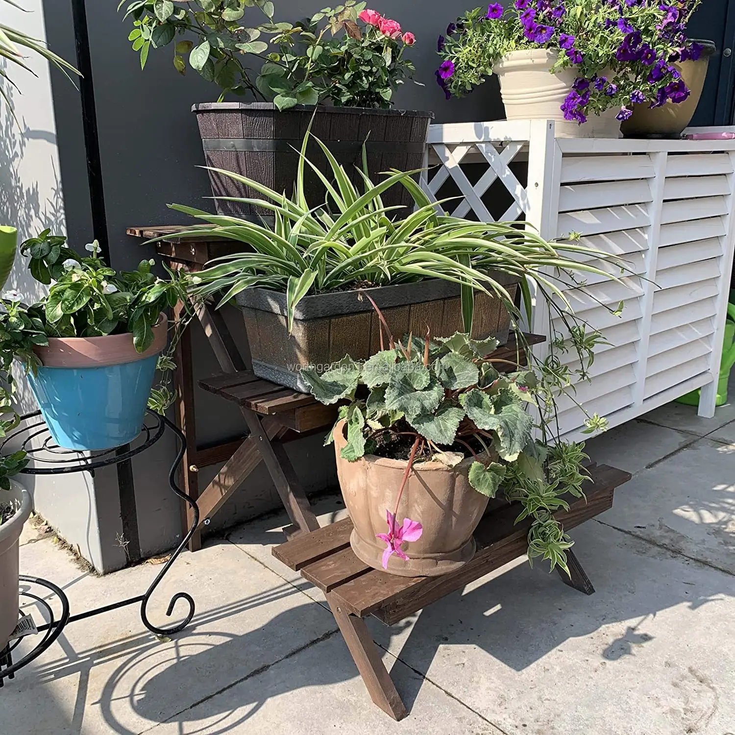 3-layer Stepped Wooden Plant Stand - Perfect for Garden Pots