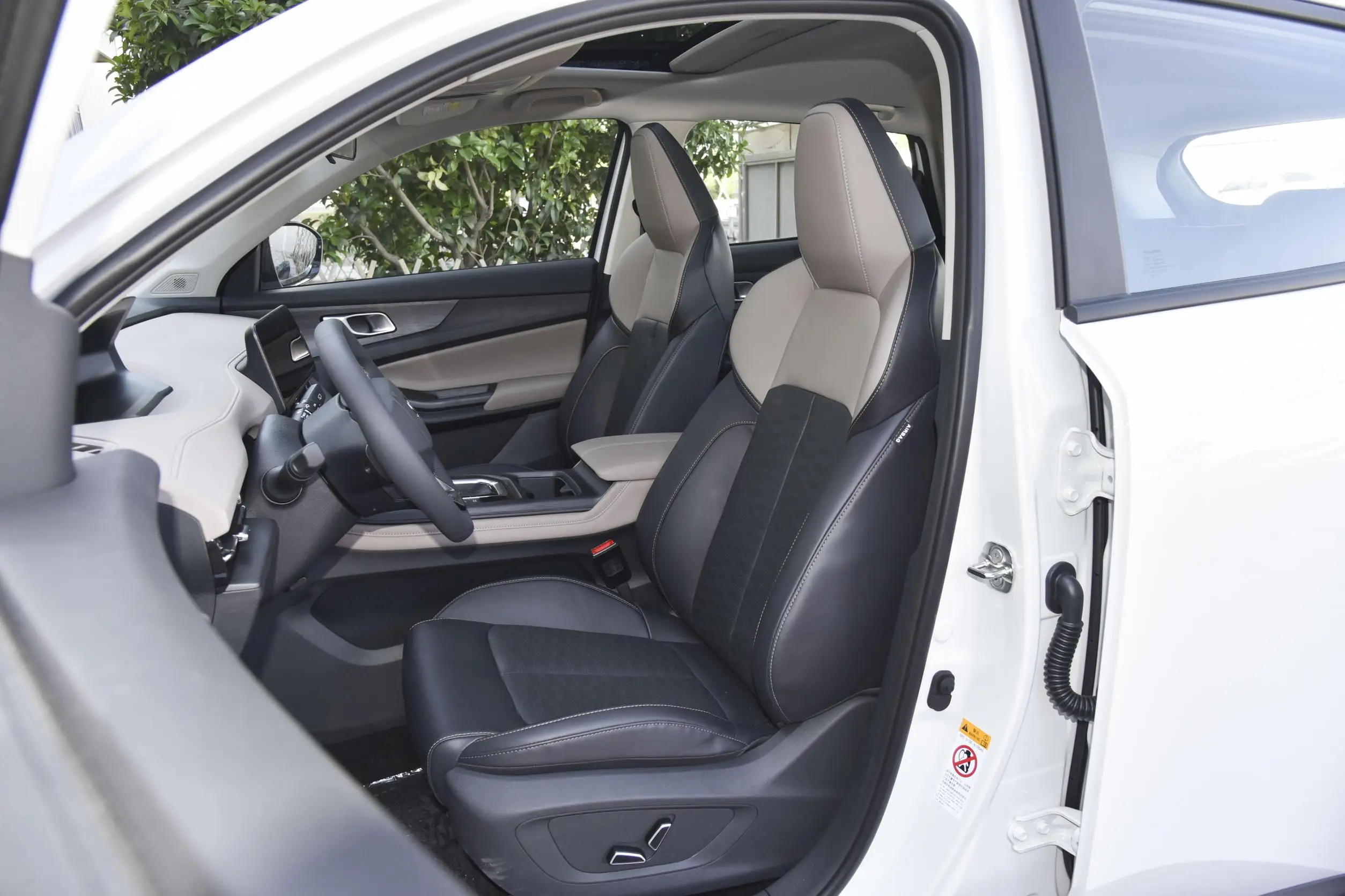 Low Price Changan Uni-v Hybrid 4wd 2023 Model 2.0T Changan Uni-t Uni-v ...