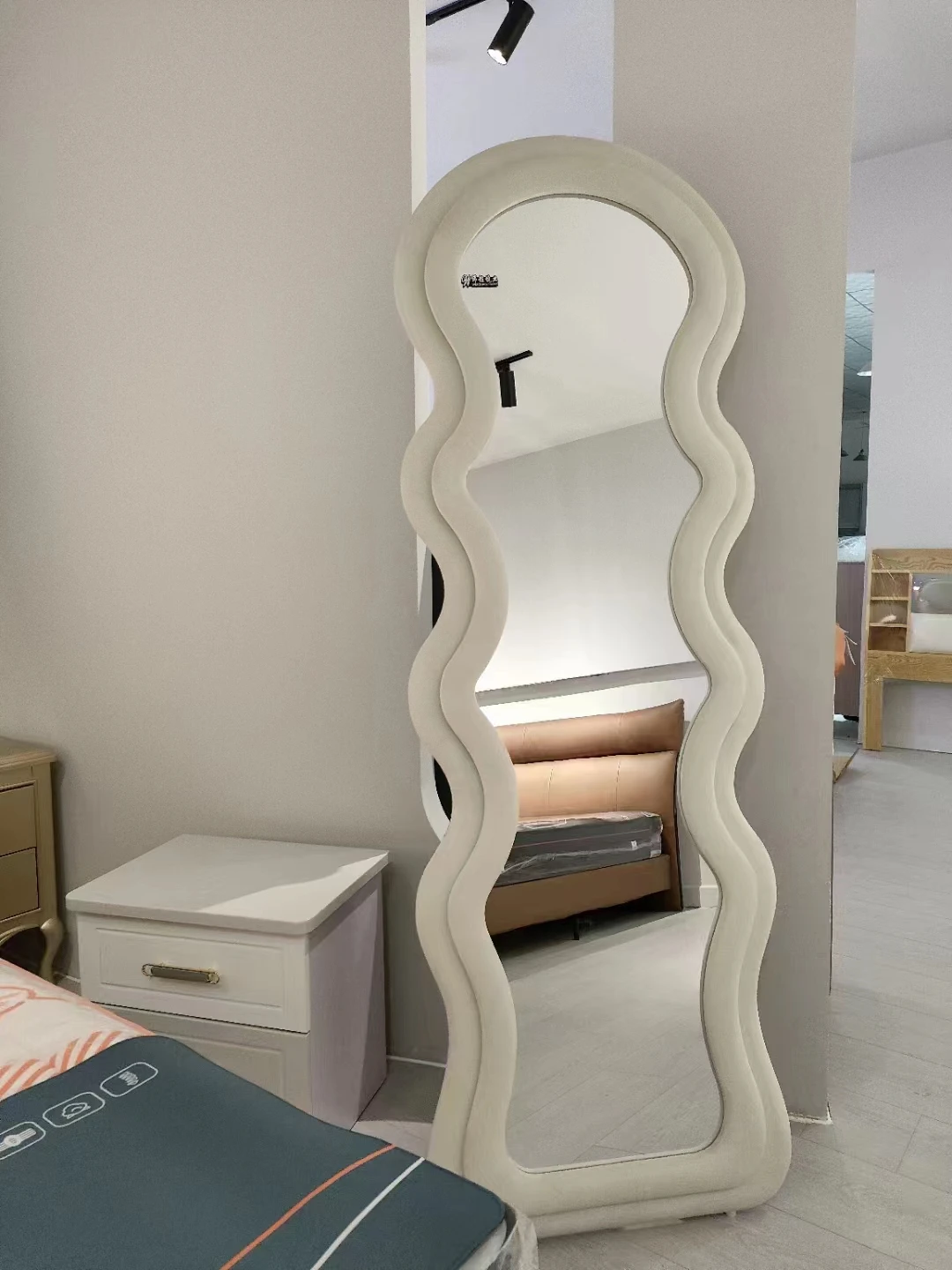 Factory Floor Full-length Mirror Wave Bedroom Home Decor Wave LED Floor ...