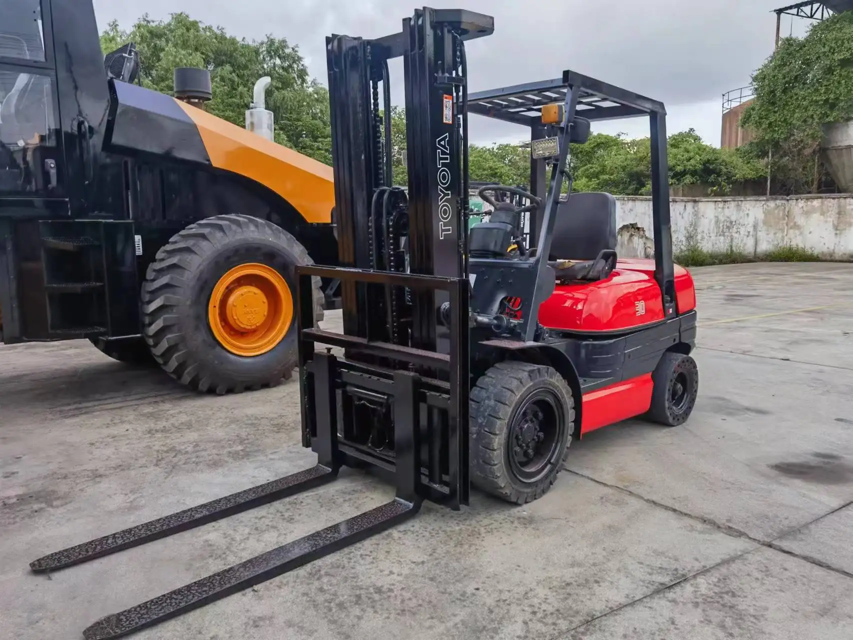 High Quality Used Toyota 6f30 3 Ton Forklift for Restaurants