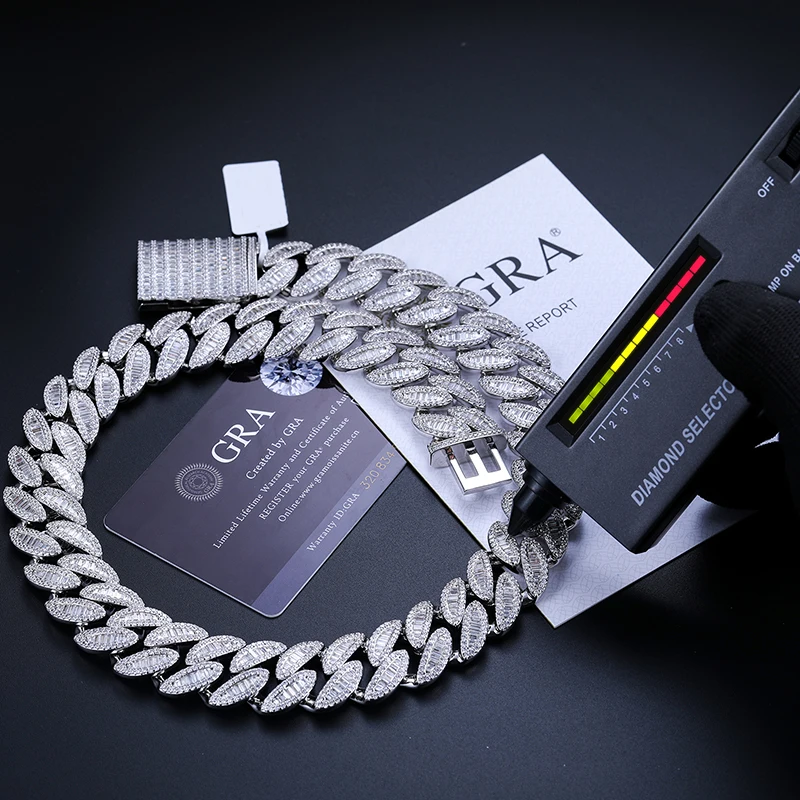 Cuban Link Chain with VVS Moissanite - 925 Sterling Silver