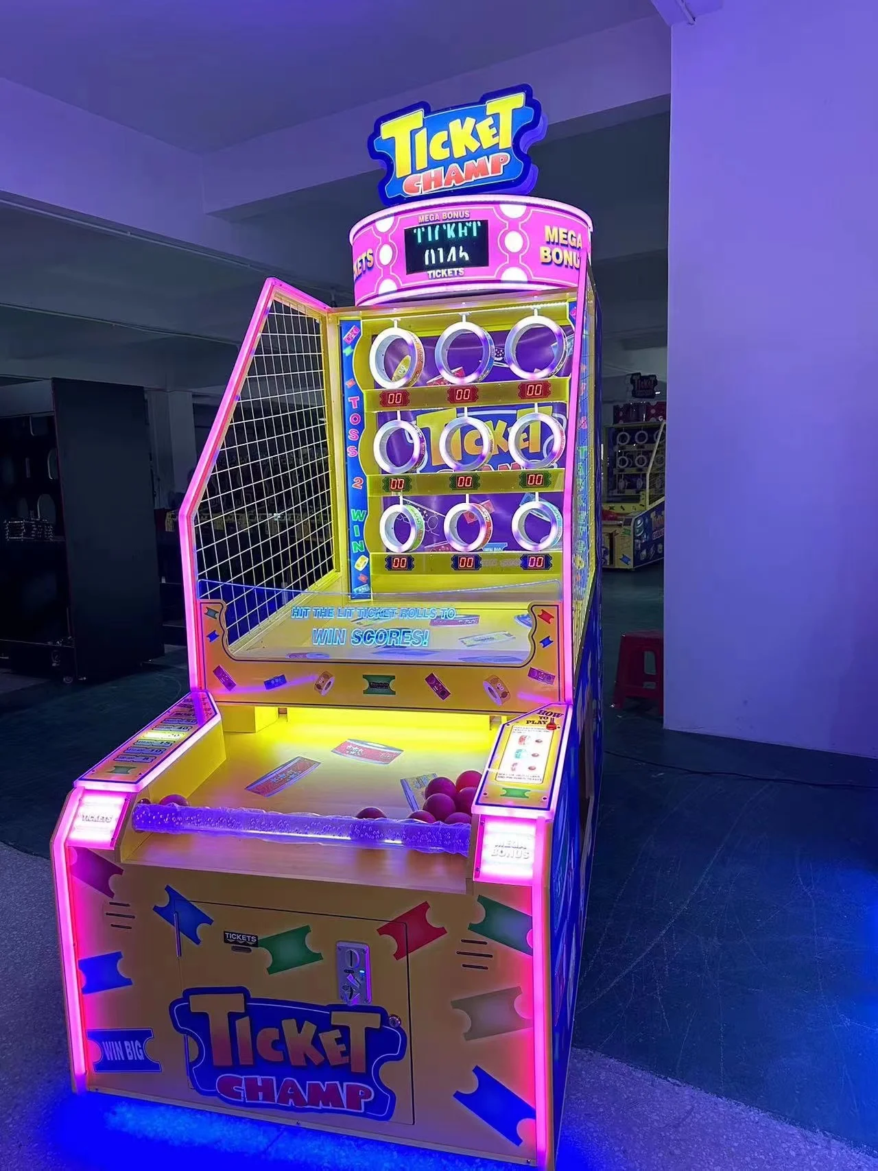 Dinibao Coin Operated Game Machines - Ticket Champ Throw Ball