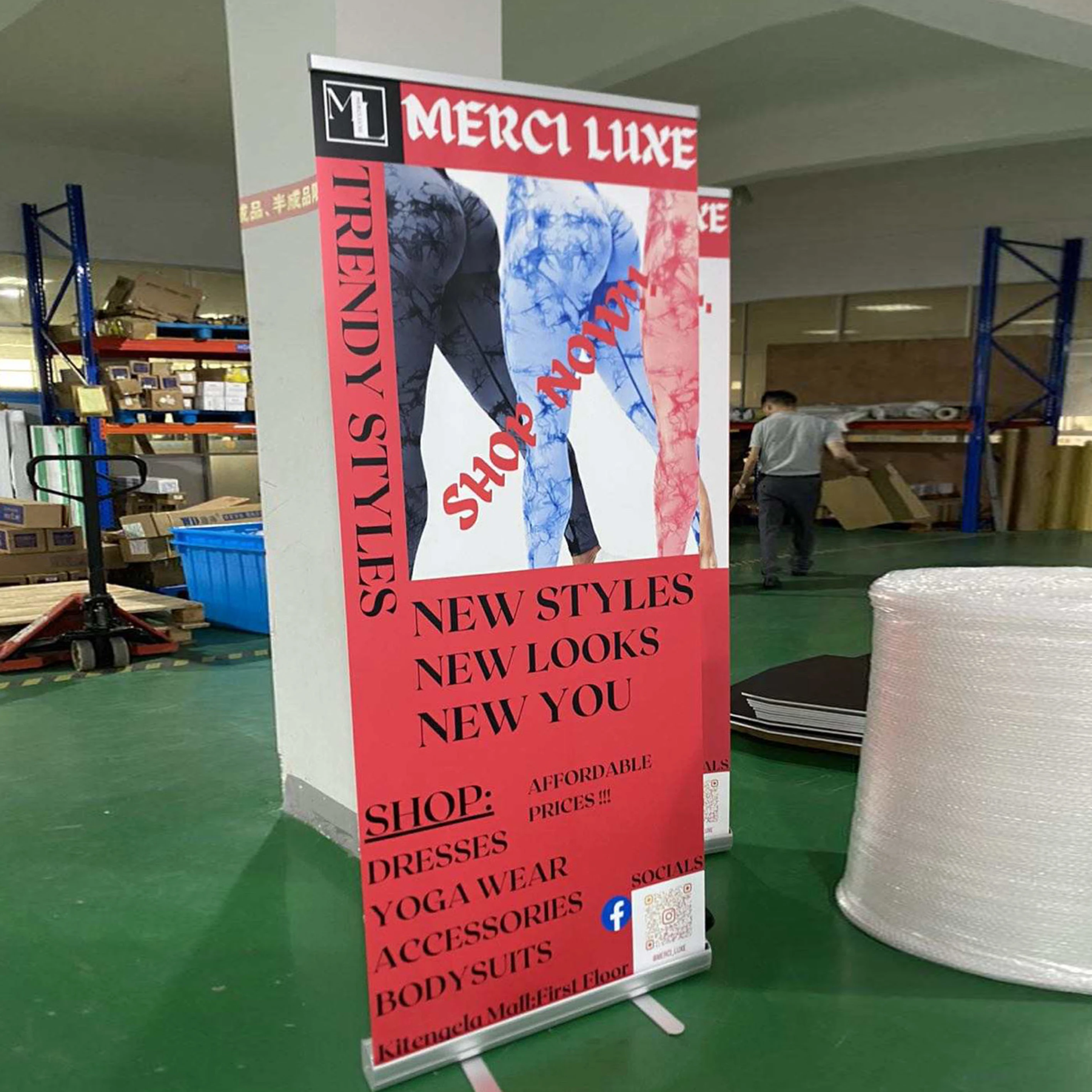 Roll up Stand Advertising Banner Stand Roll Down Banner Roll up Standee ...